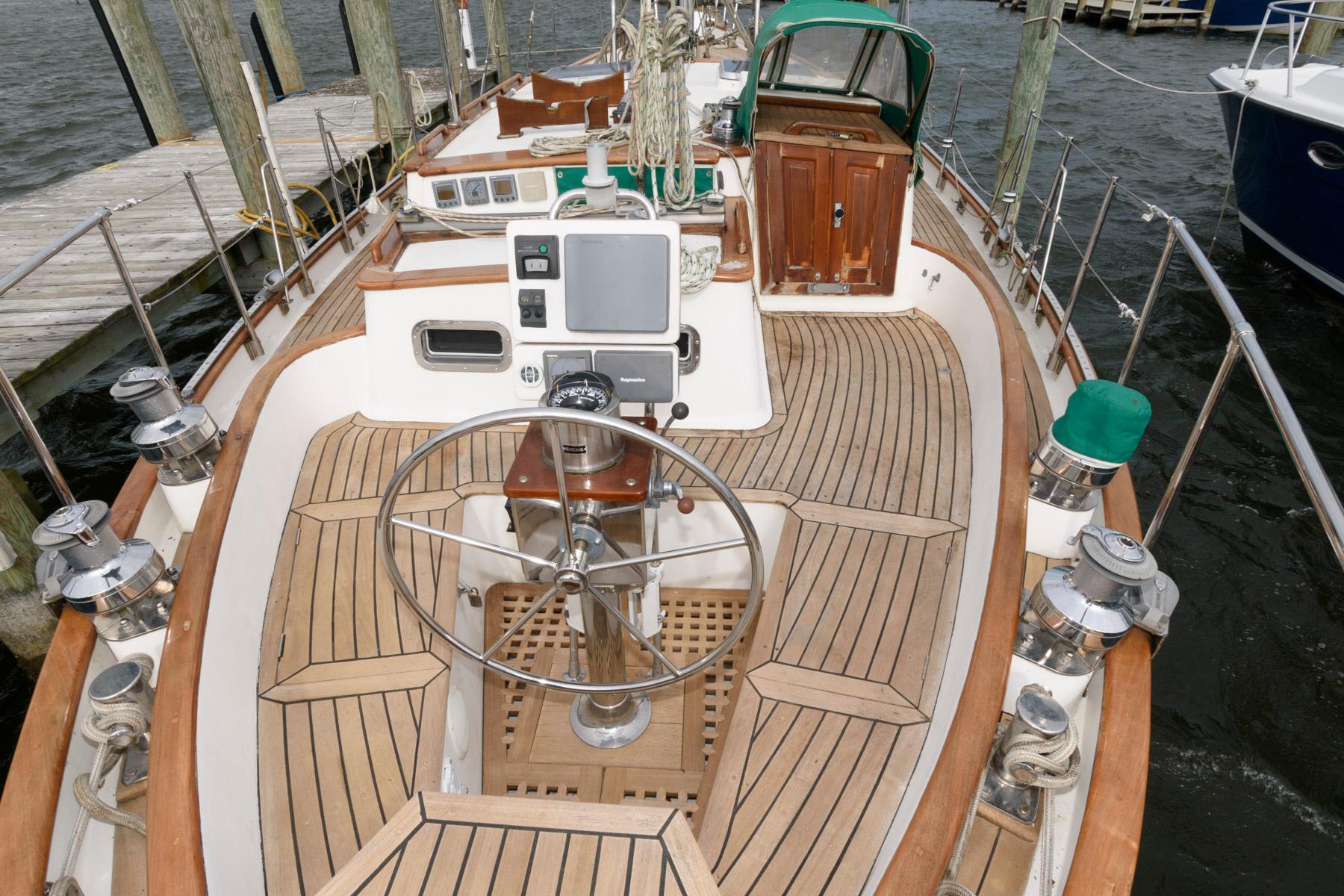 2001 Hampton 43 Pilot House Cutter Cruiser for sale - YachtWorld