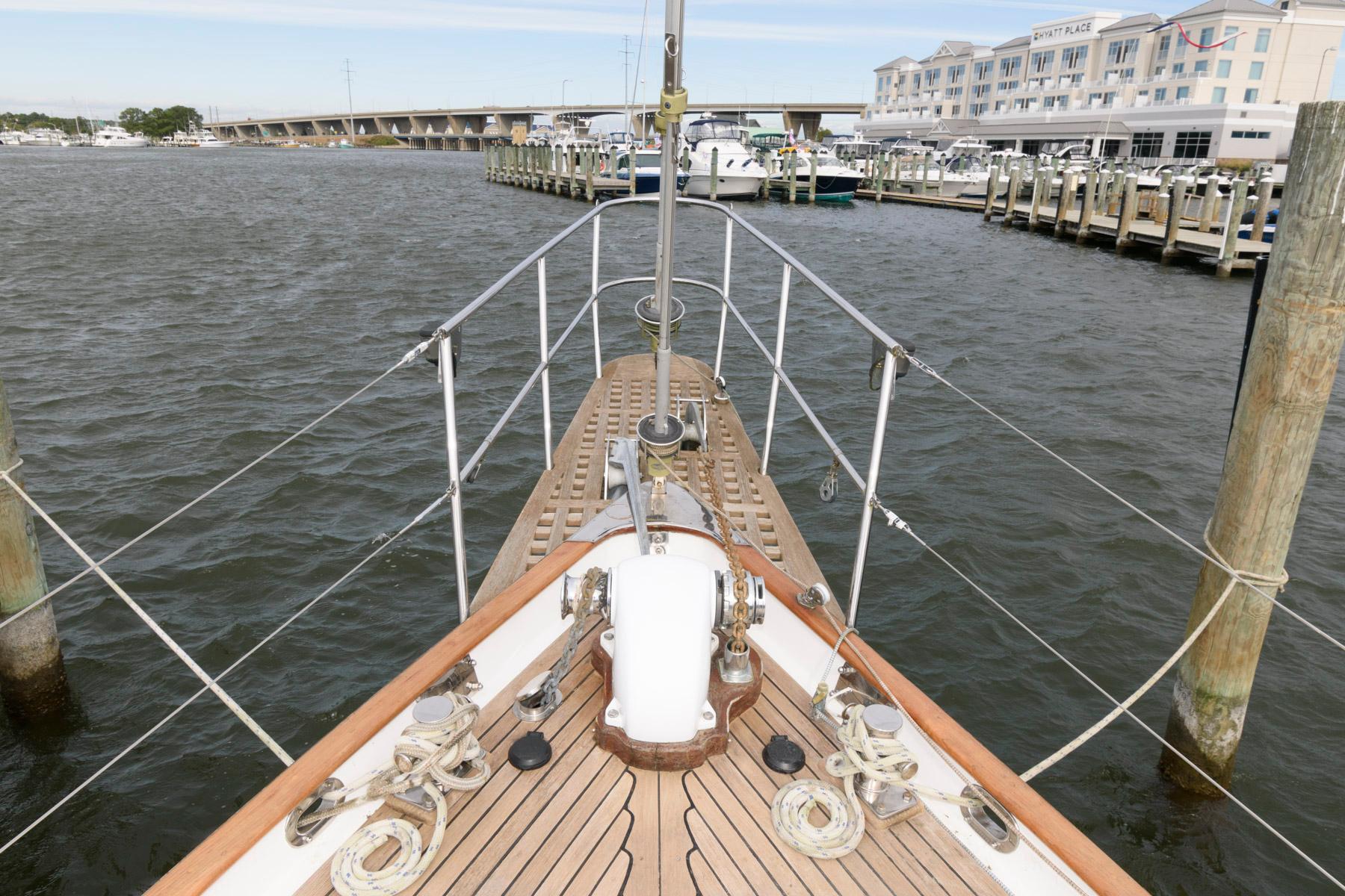 2001 Hampton 43 Pilot House Cutter Cruiser for sale - YachtWorld