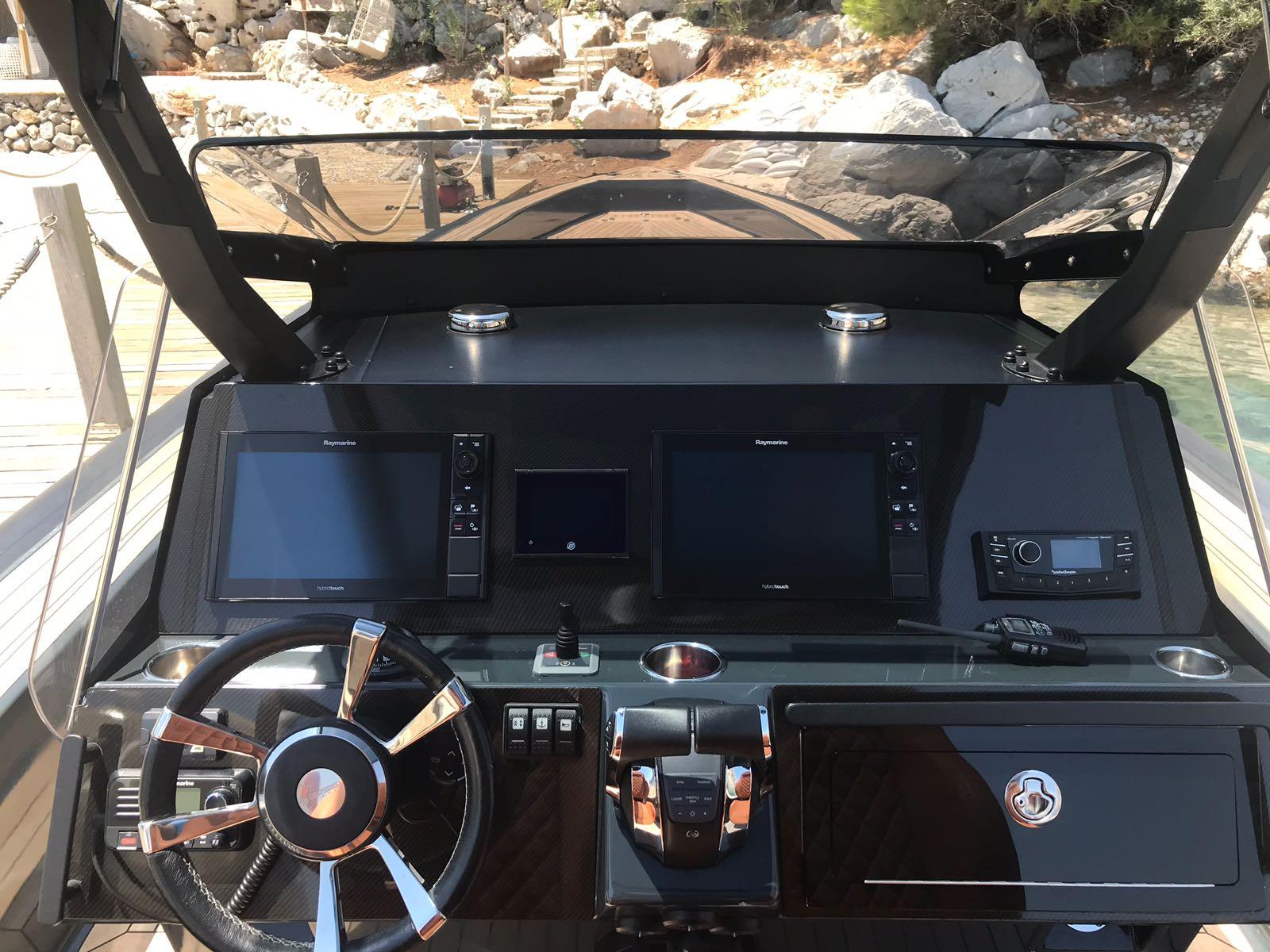 2017 Technohull OMEGA 45 Express Cruiser for sale - YachtWorld