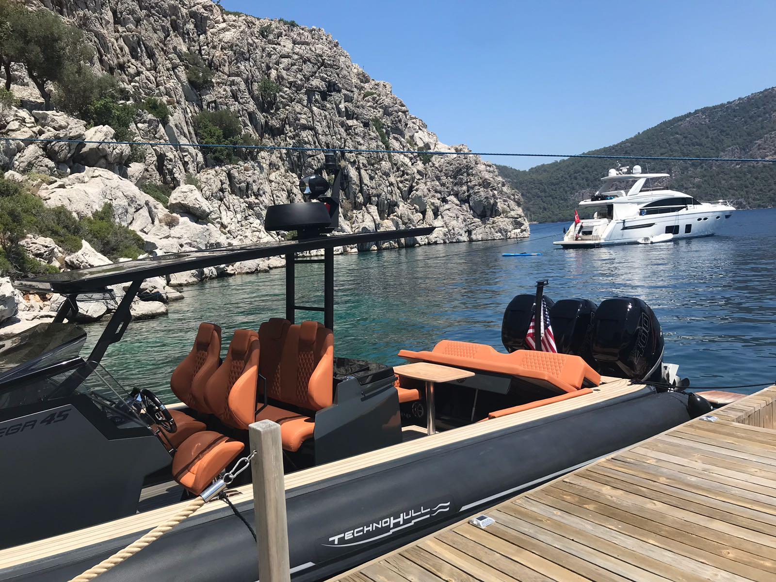 2017 Technohull OMEGA 45 Express Cruiser for sale - YachtWorld