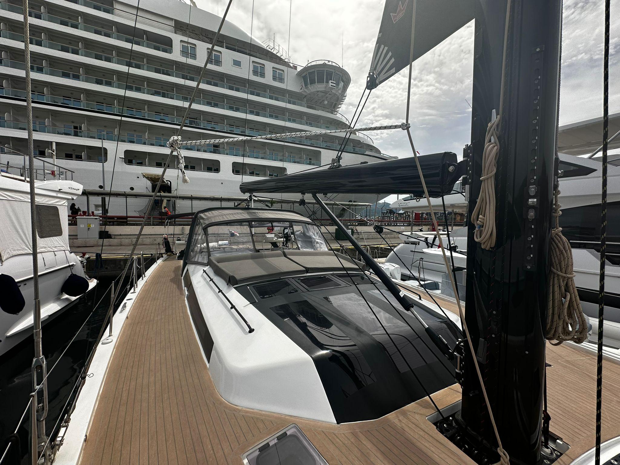 2022 Dufour 61 Cruiser for sale - YachtWorld