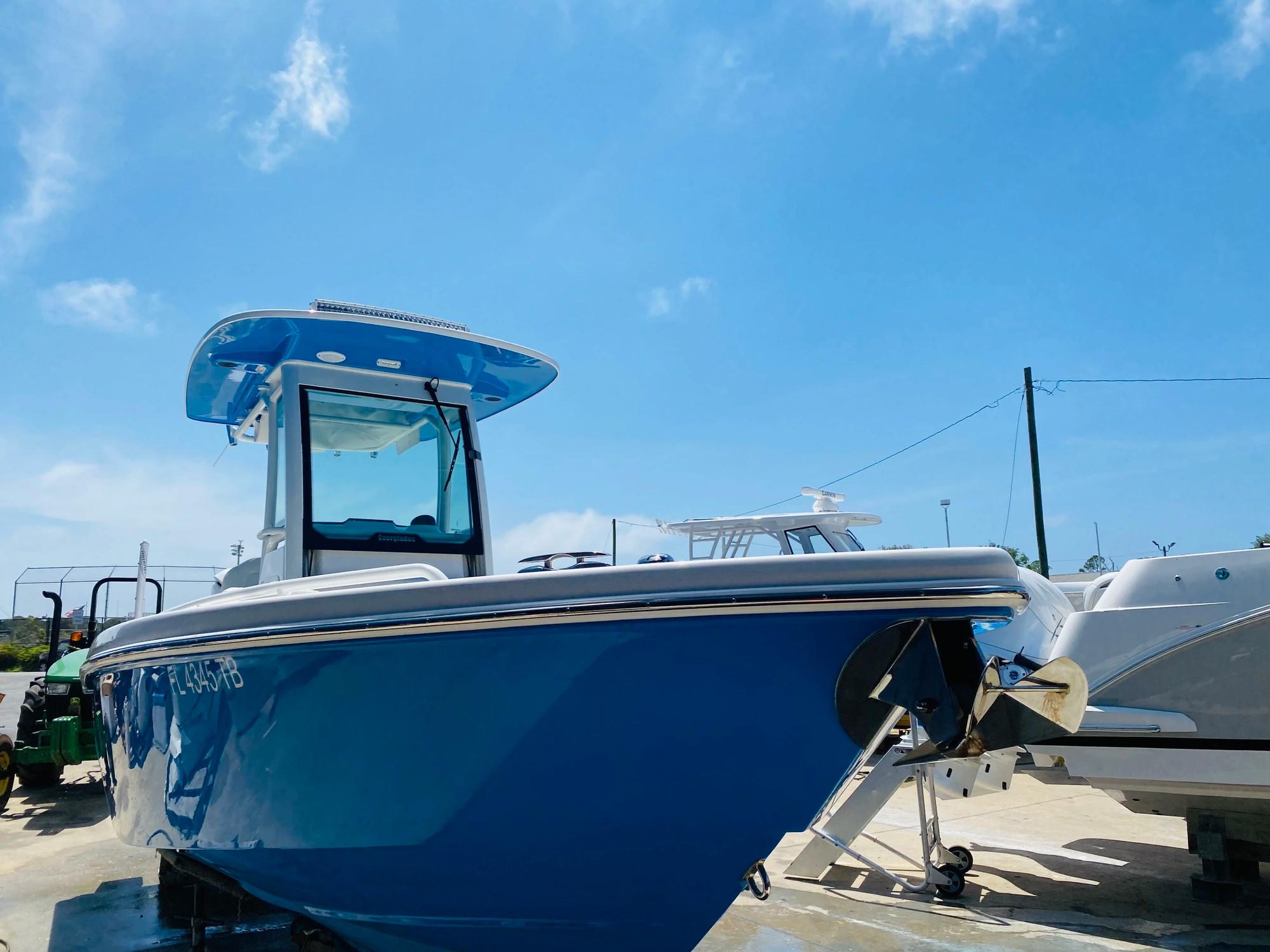 2021 Everglades 253 CC Center Console for sale - YachtWorld