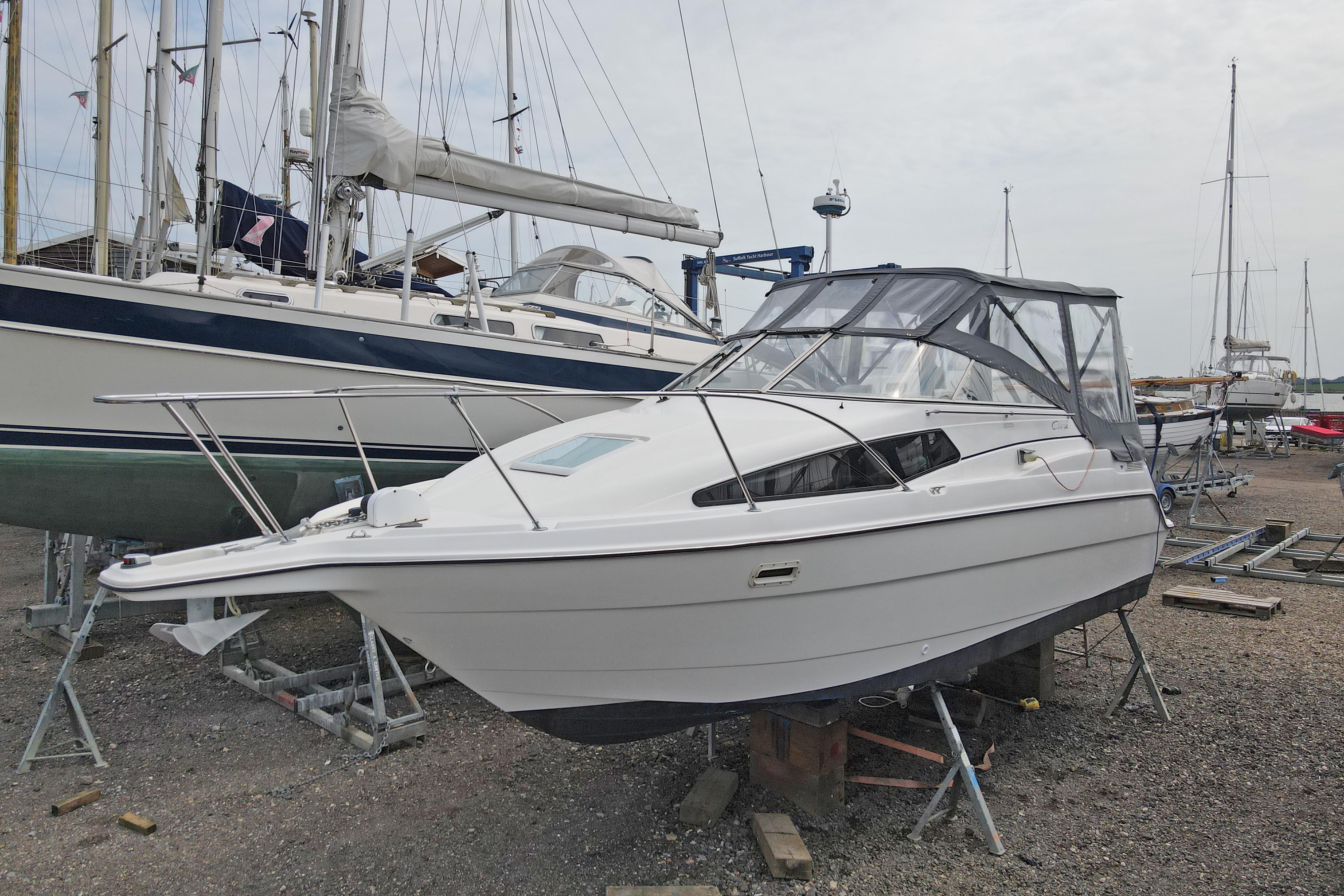 Bayliner 2655 Bayliner Ciera Sunbridge | 1999 | 8m - Suffolk | Boatshop24