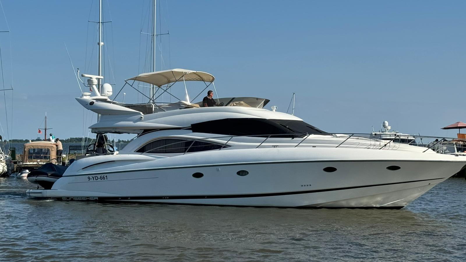 2002 Sunseeker Manhattan 56 Flybridge for sale - YachtWorld