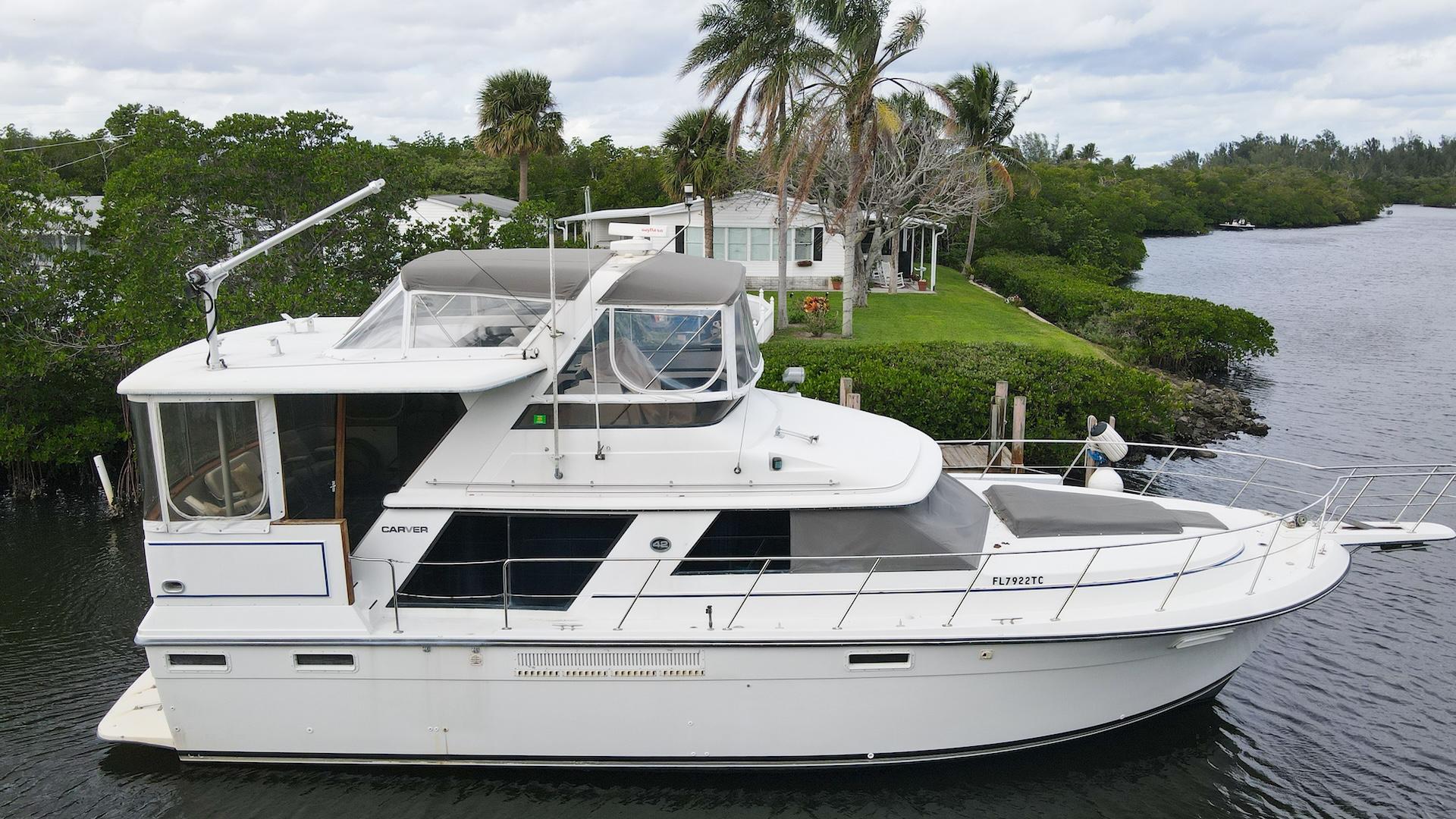 1991 Carver 42 Aft Cabin Motoryacht Motor Yacht for sale - YachtWorld