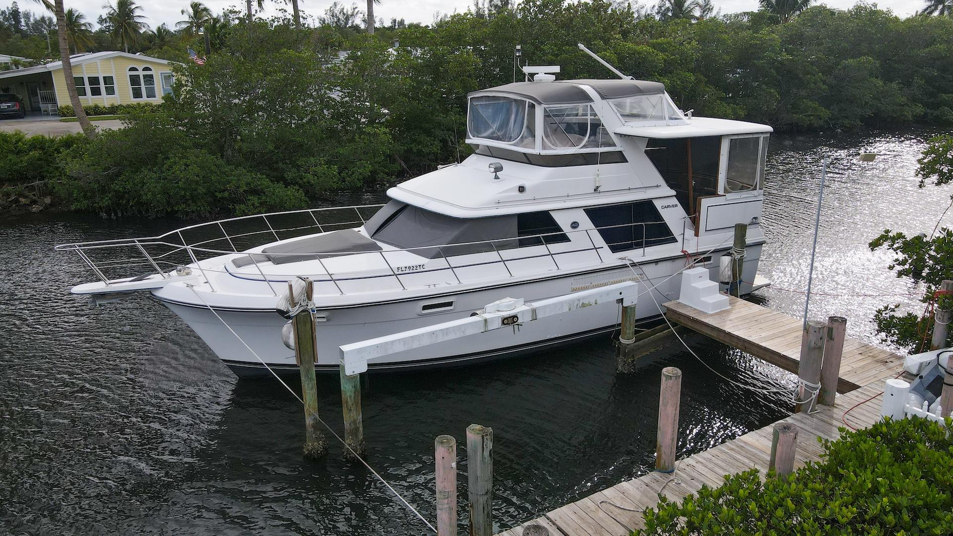 1991 Carver 42 Aft Cabin Motoryacht Motor Yacht for sale - YachtWorld