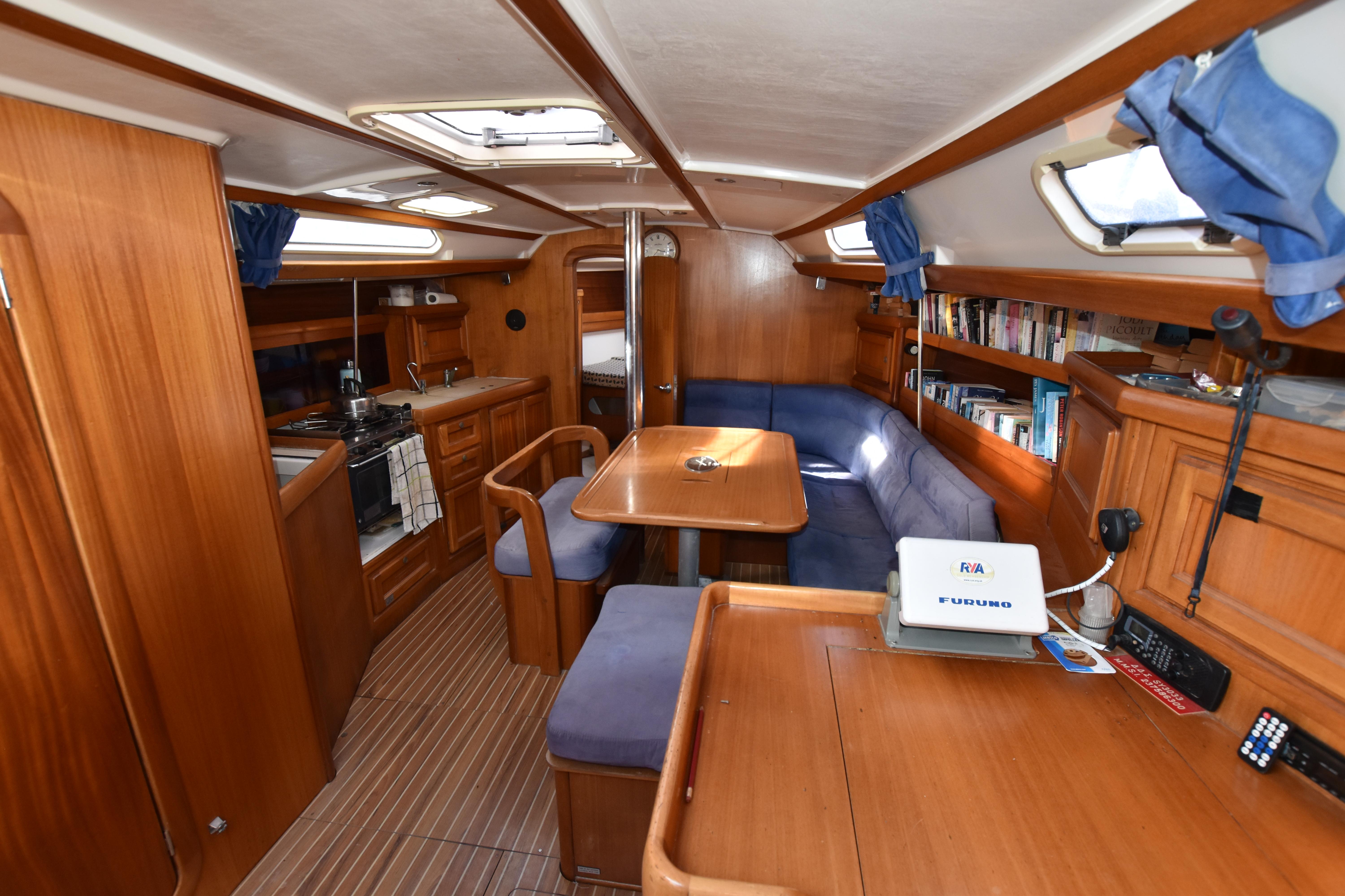 2002 Dufour 38 Classic Cruiser for sale - YachtWorld