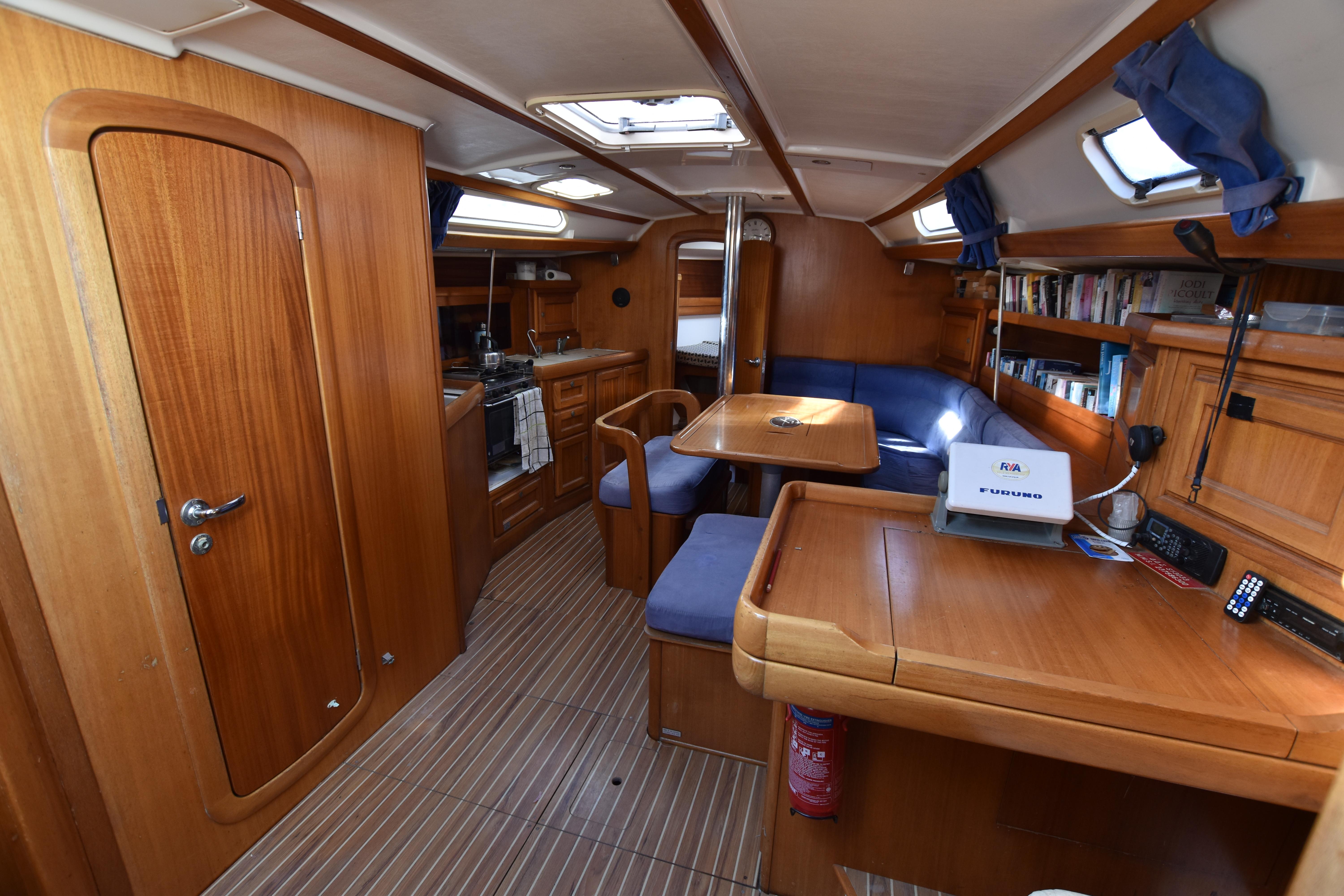 2002 Dufour 38 Classic Cruiser for sale - YachtWorld