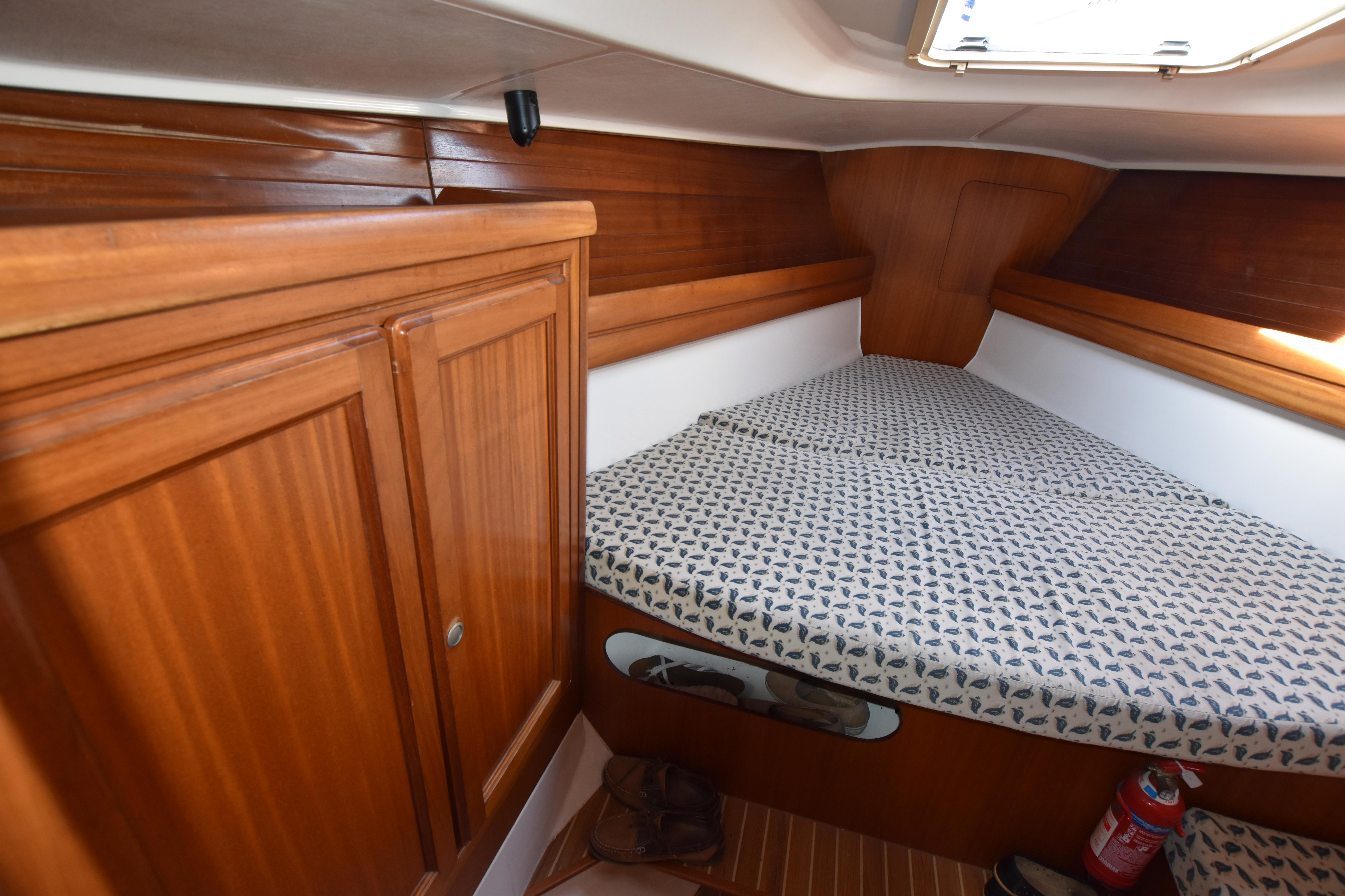 2002 Dufour 38 Classic Cruiser for sale - YachtWorld