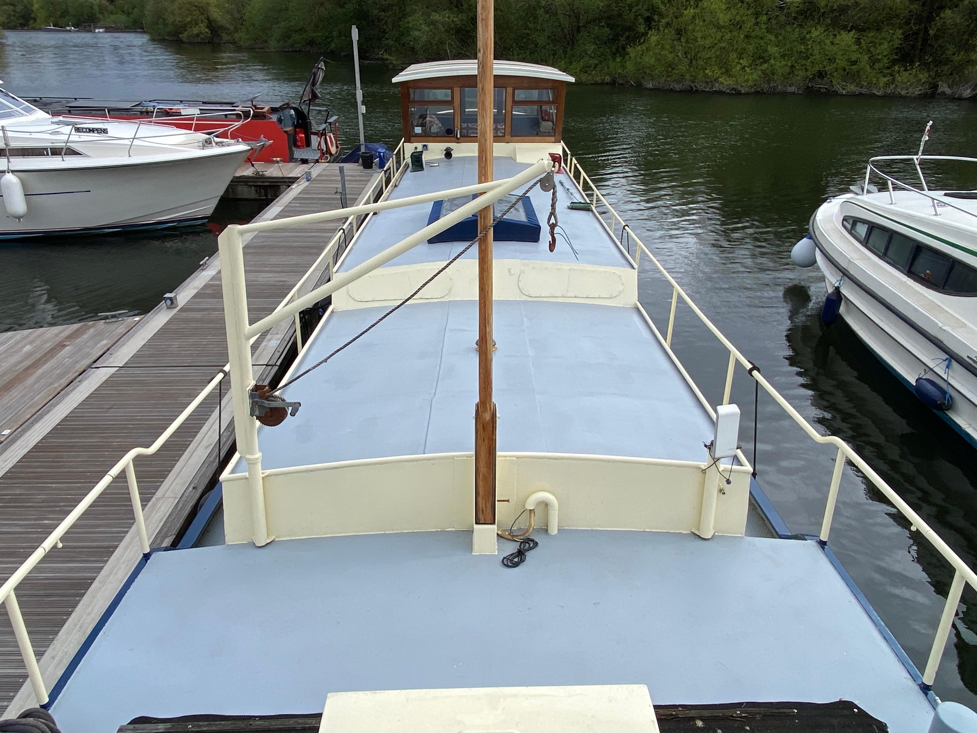 Barge 20m Steilsteven Dutch Barge | 20m | 1914 - Surrey | Boats and ...