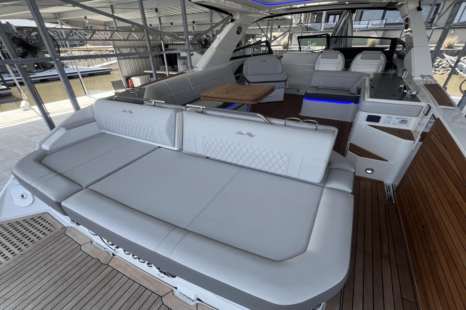 2021 Sea Ray SLX 400 Sports Cruiser for sale - YachtWorld