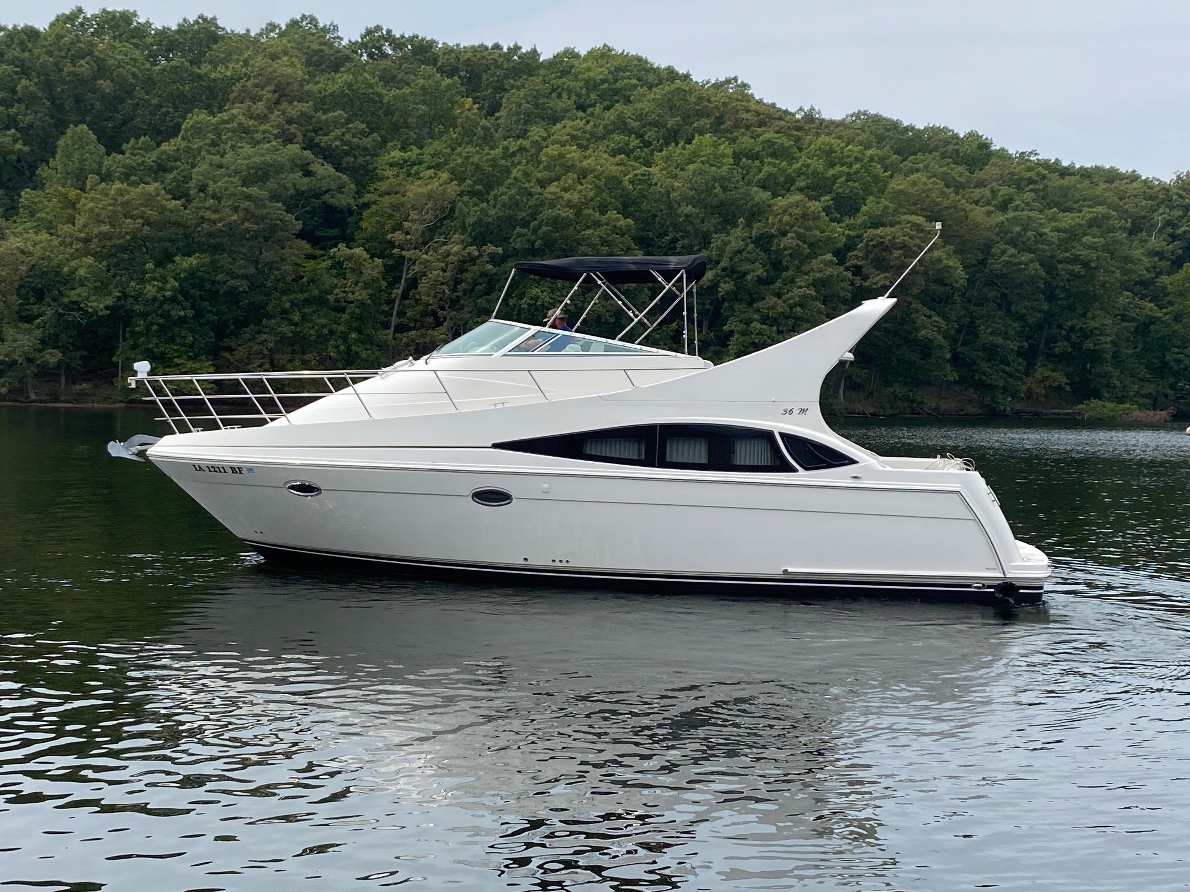 2006 Carver 36 Mariner Cruiser for sale - YachtWorld
