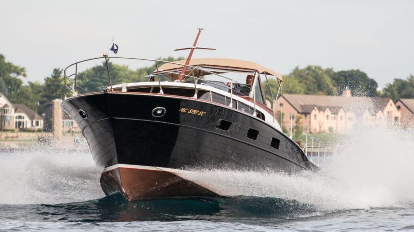 1957 Chris-Craft 33 Futura Cruiser for sale - YachtWorld