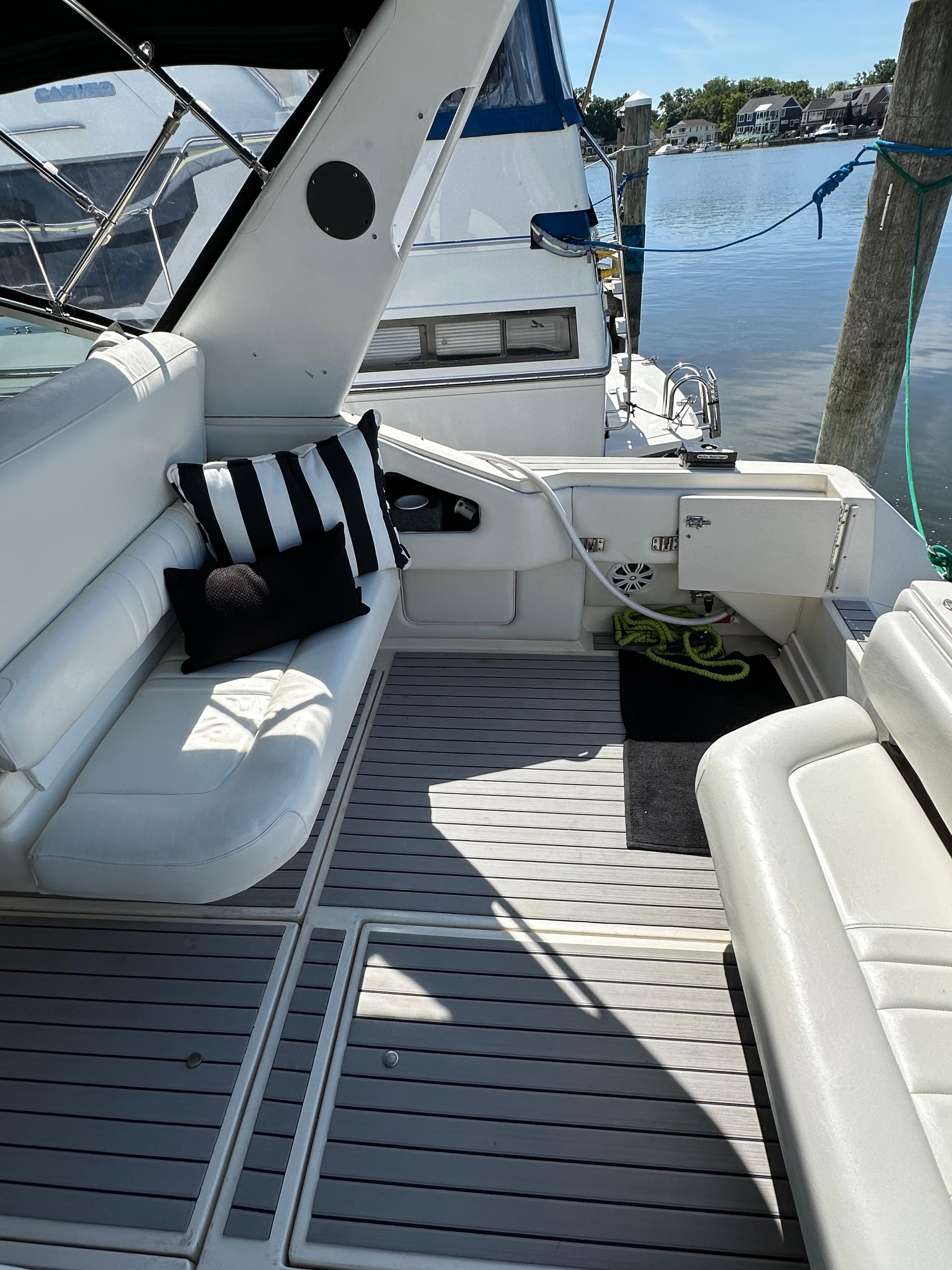 1995 Sea Ray 330 Express Cruiser Express Cruiser for sale - YachtWorld