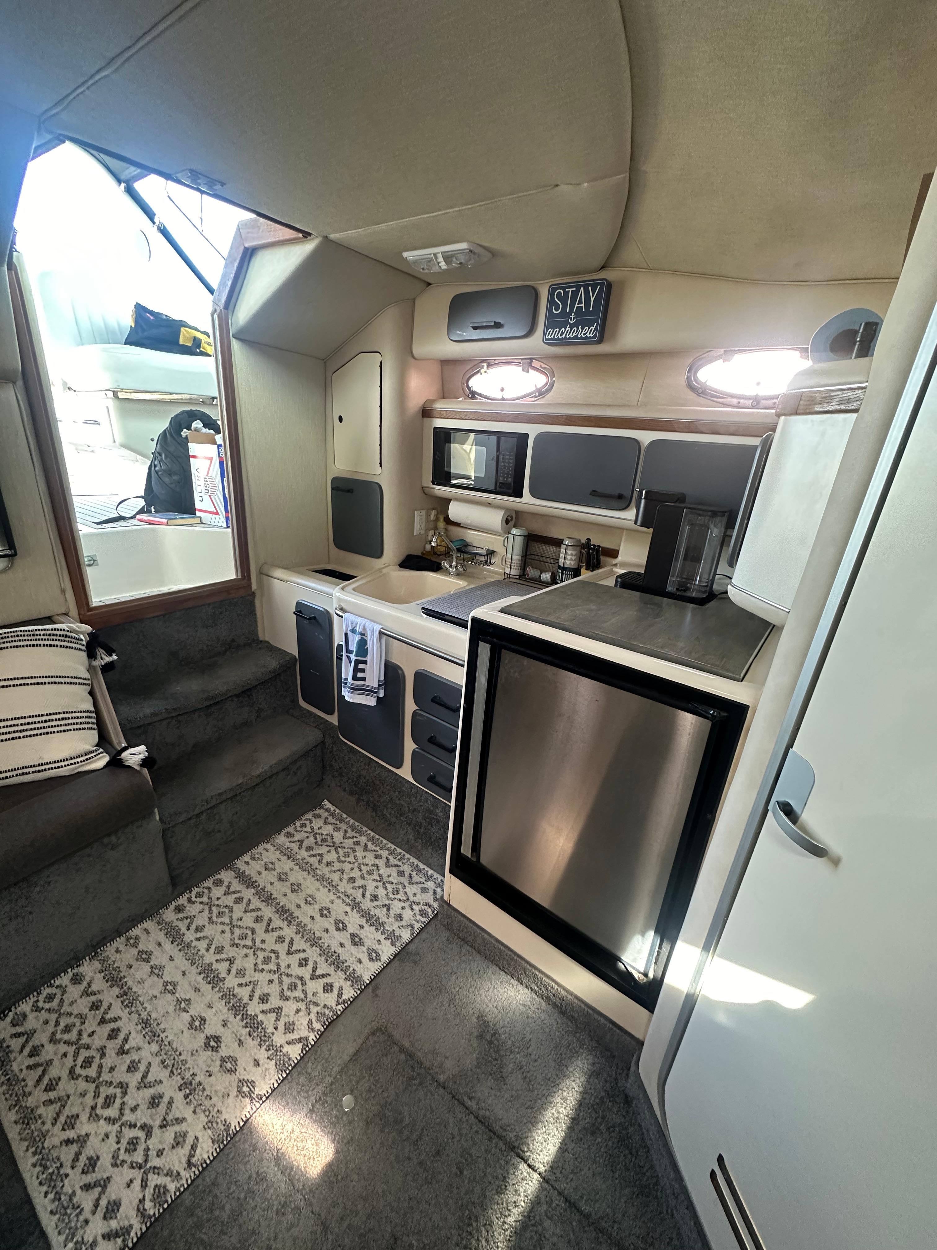 1995 Sea Ray 330 Express Cruiser Express Cruiser for sale - YachtWorld