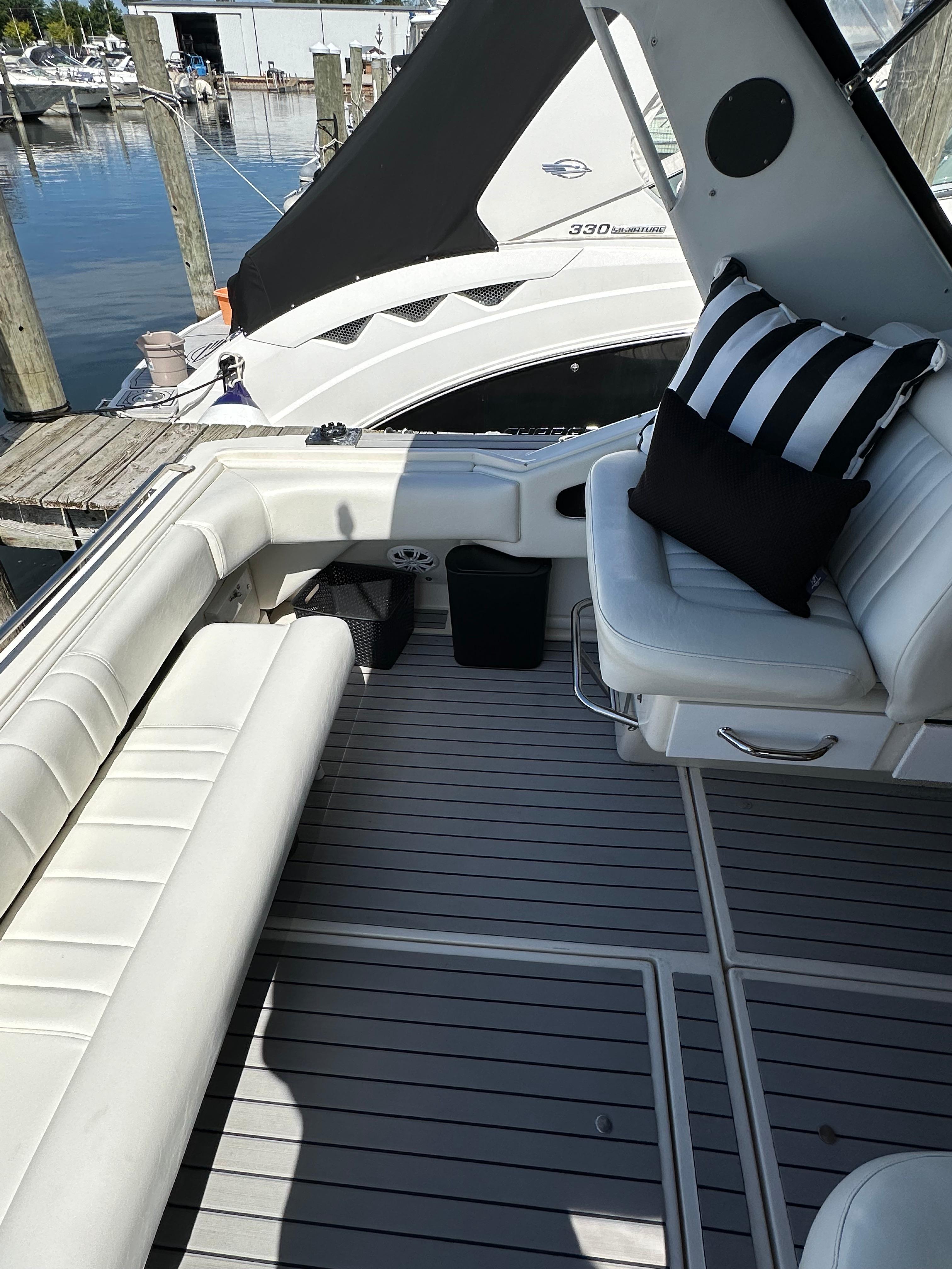 1995 Sea Ray 330 Express Cruiser Express Cruiser for sale - YachtWorld