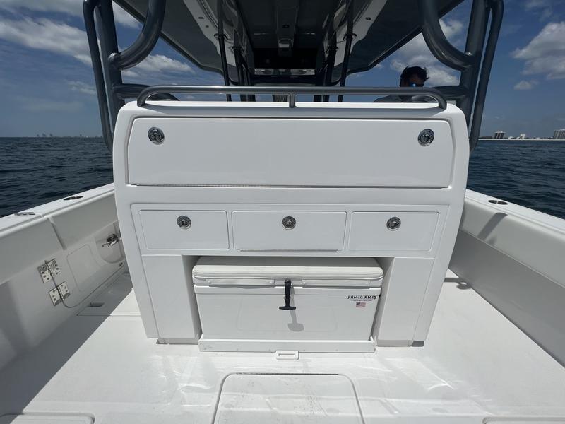 2024 Invincible 43 Open Fisherman Center Console for sale - YachtWorld