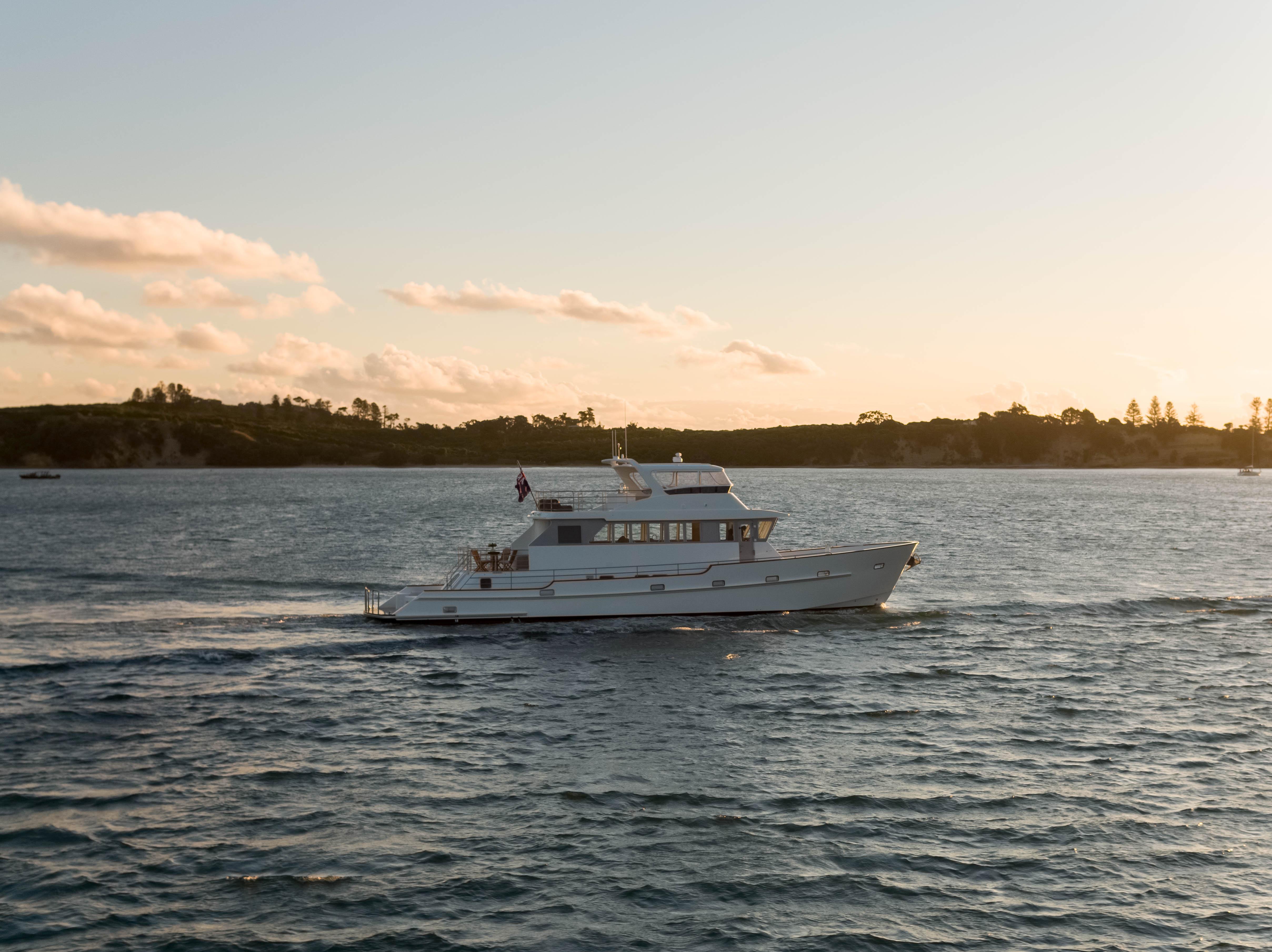 Isla Pilothouse Custom for sale - YachtWorld