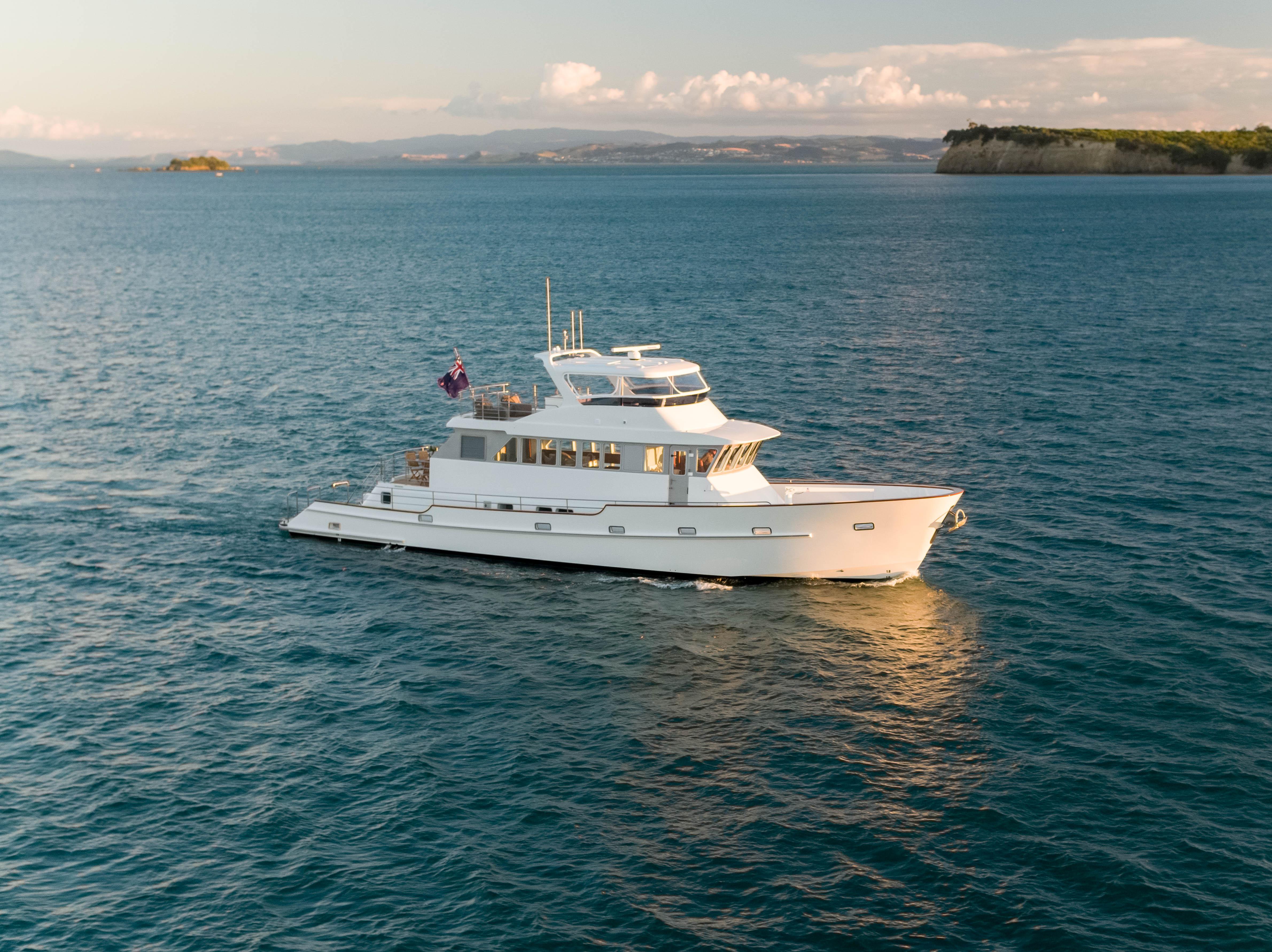 Isla Pilothouse Custom for sale - YachtWorld
