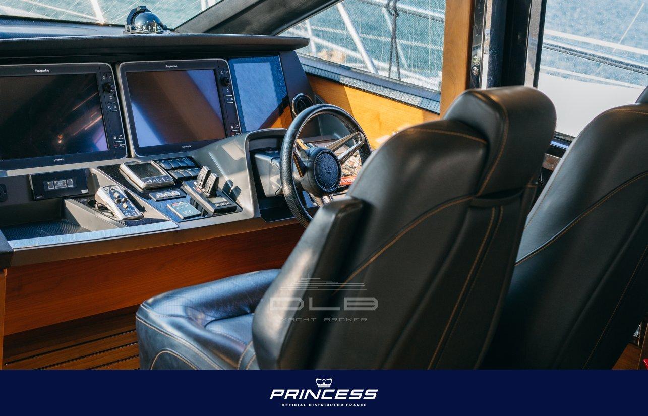 2016 Princess S65 Motorcruiser Kaufen - YachtWorld