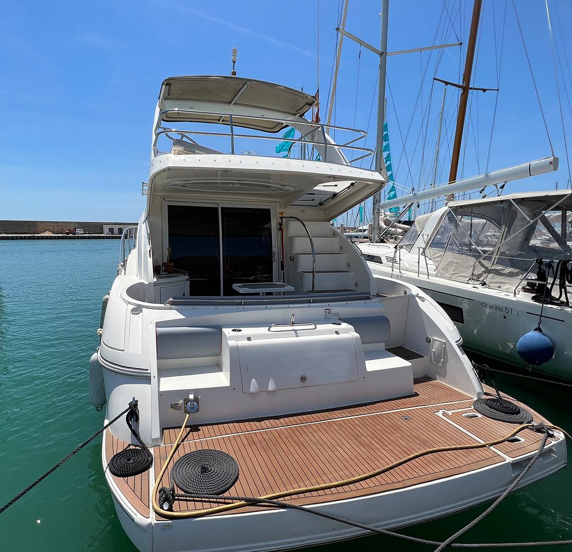 2007 Cruisers Yachts 447 Sedan Express Cruiser for sale - YachtWorld