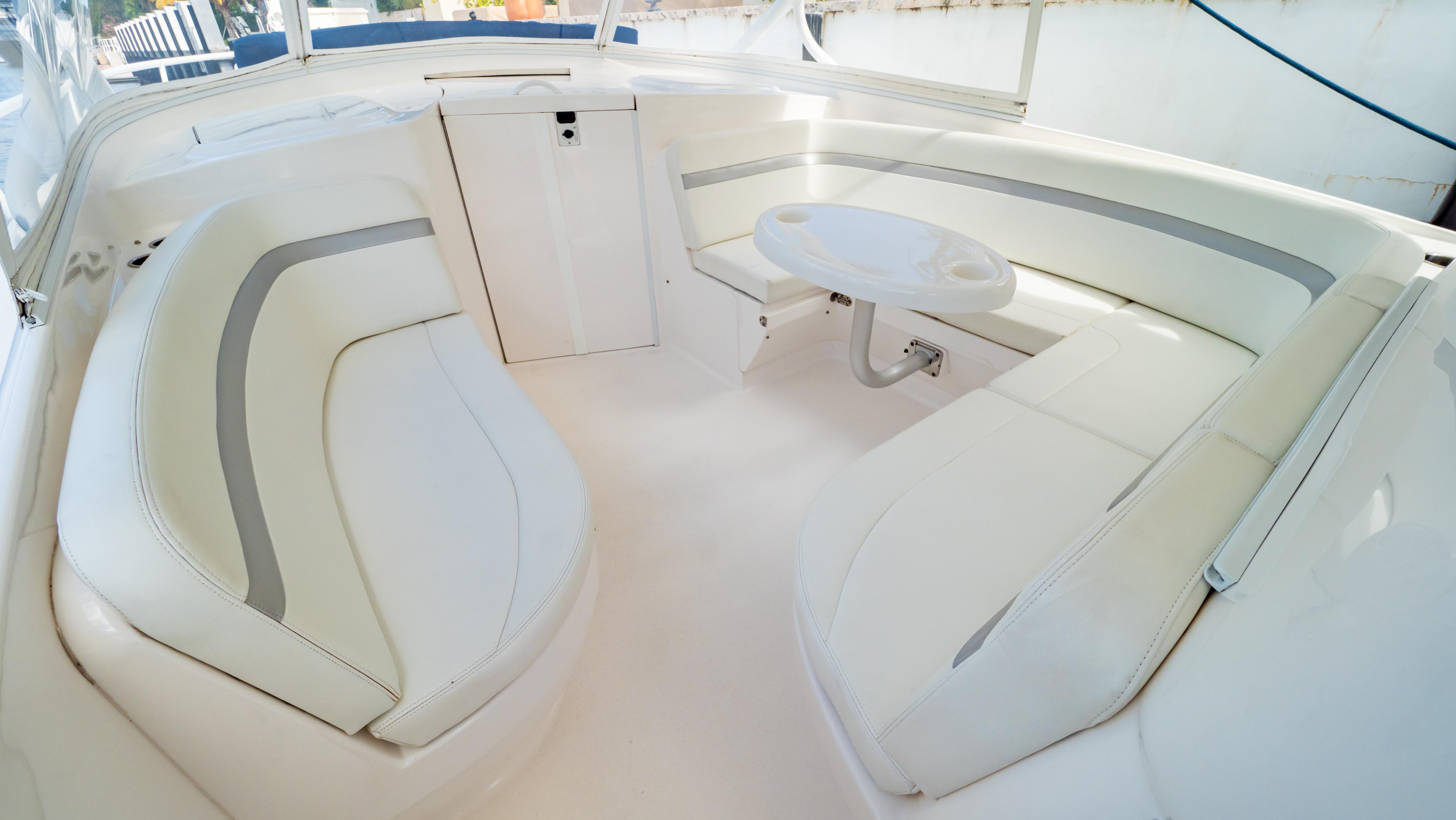 2019 Intrepid 407 Cuddy Cuddy Cabin for sale - YachtWorld