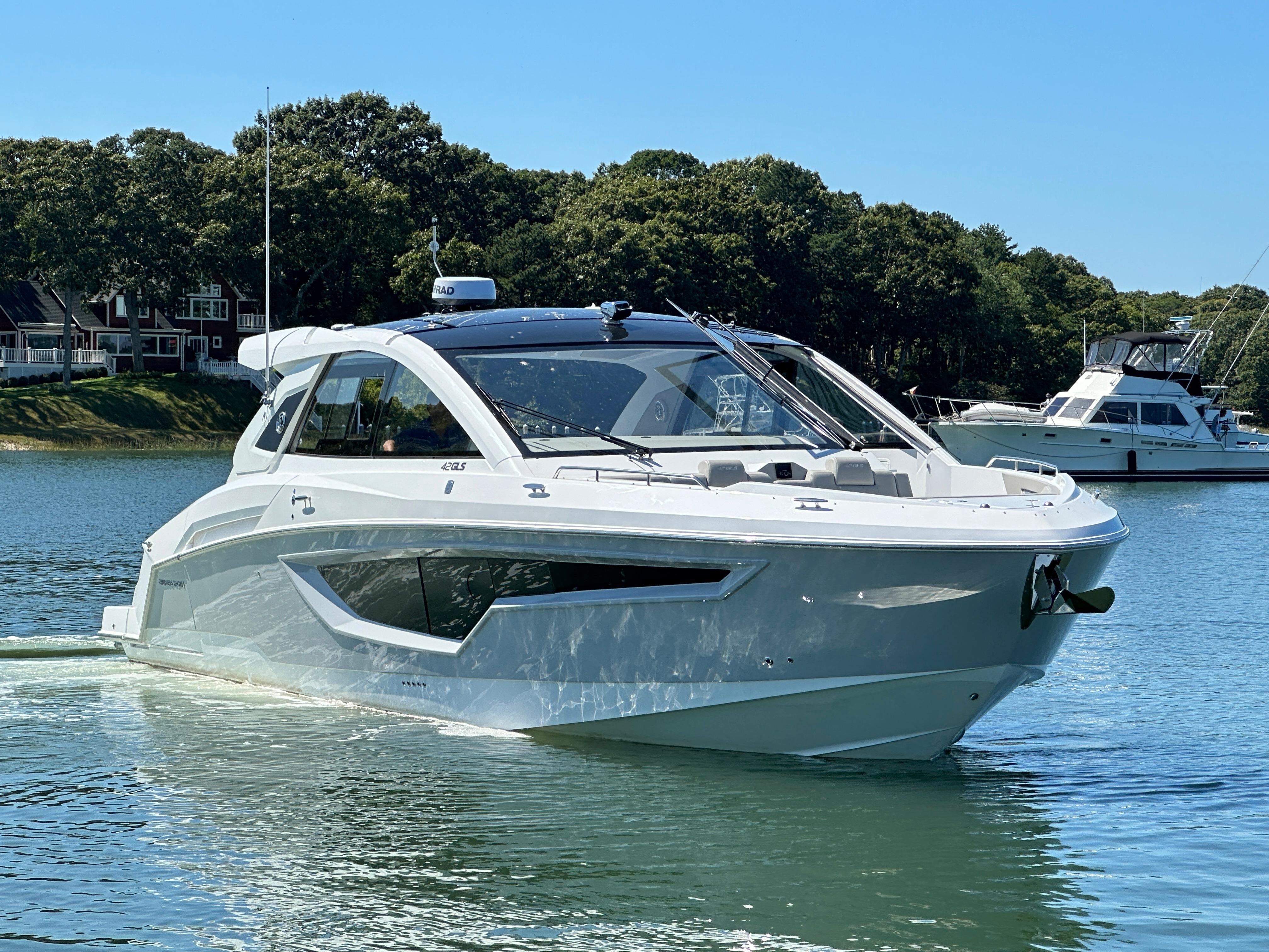 2024 Cruisers Yachts 42 GLS Outboard Motor Yachts for sale - YachtWorld