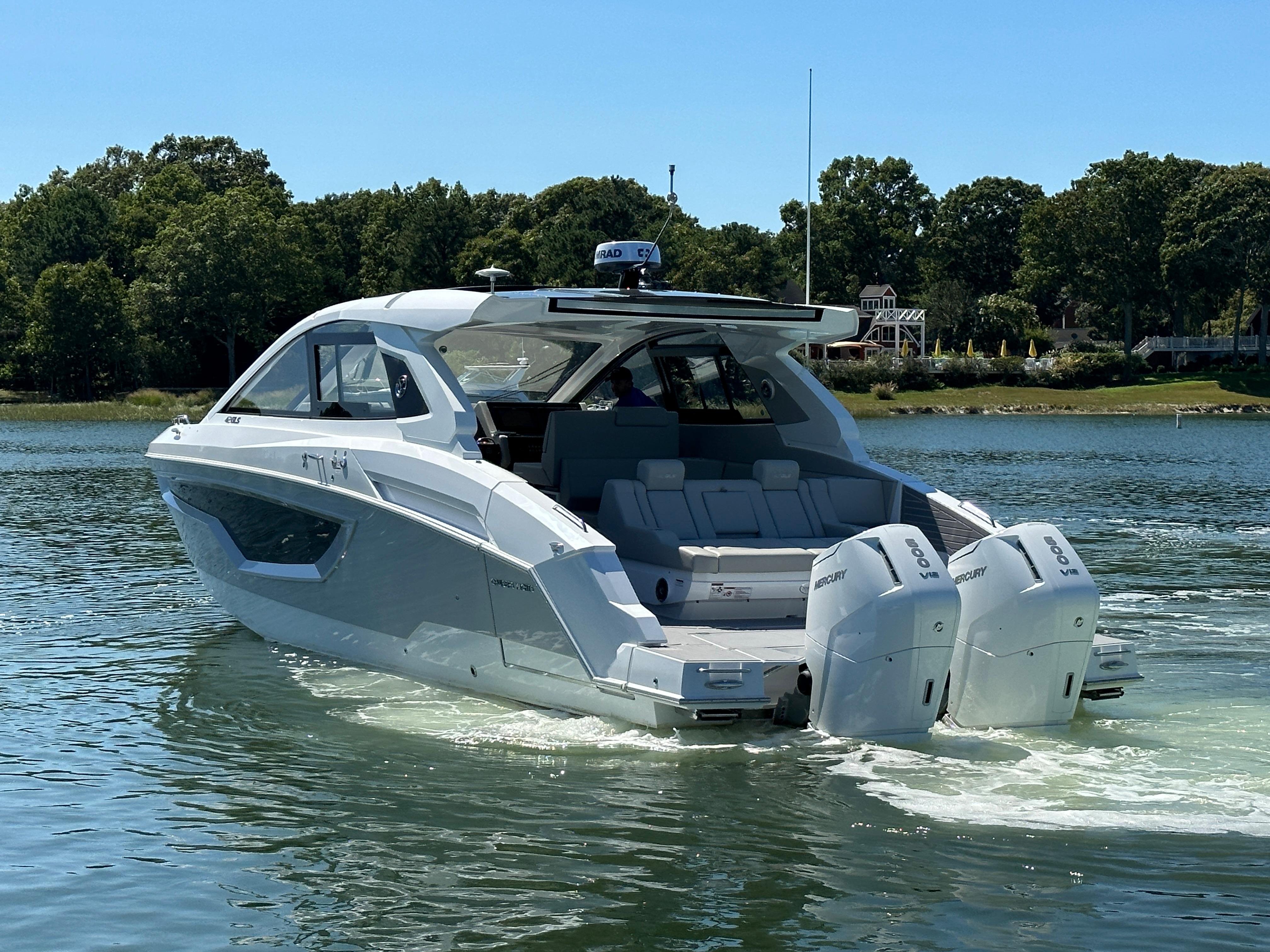 2024 Cruisers Yachts 42 GLS Outboard Motor Yachts for sale - YachtWorld