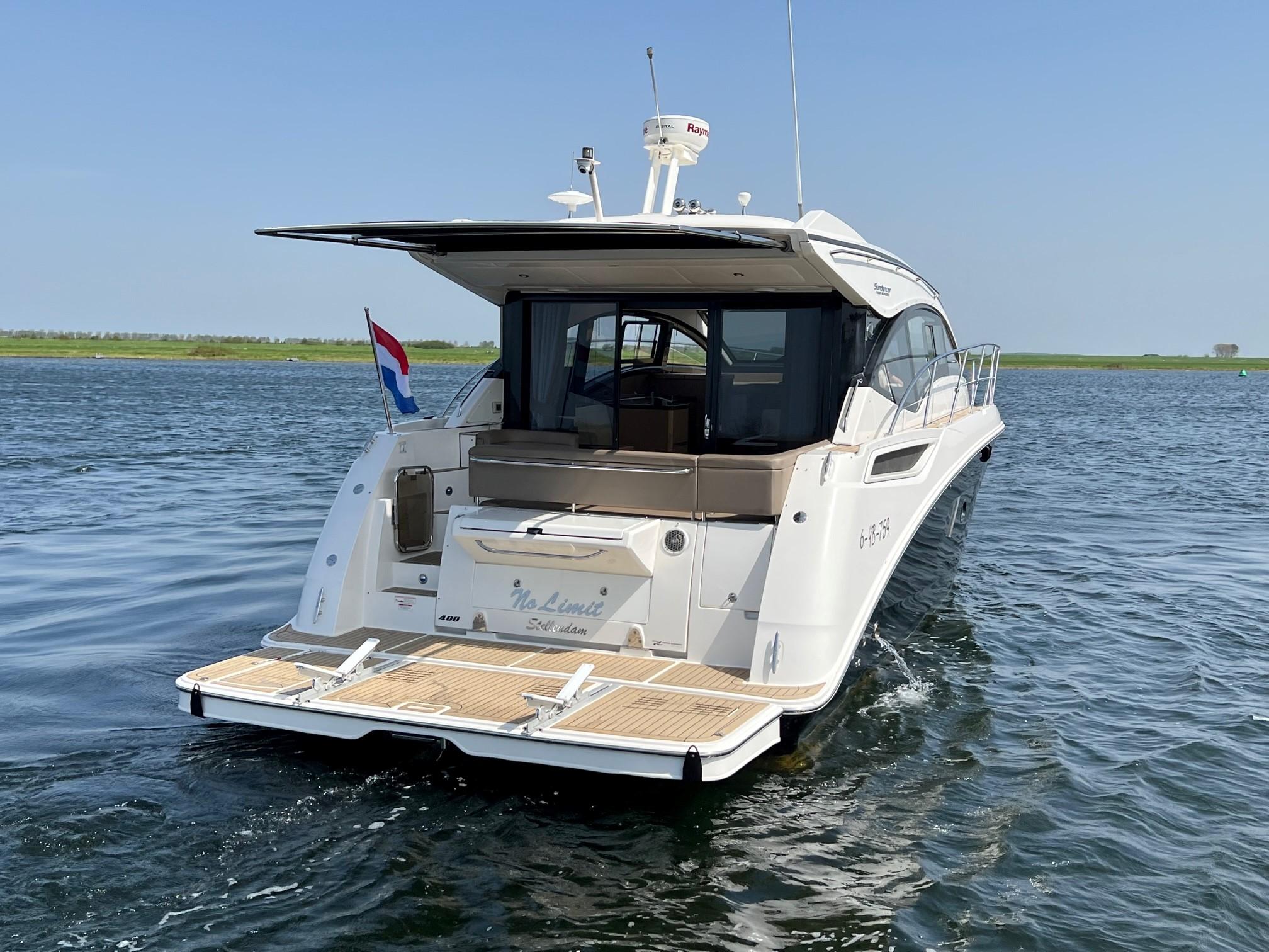 2015 Sea Ray 400 Sundancer Sports Cruiser for sale - YachtWorld