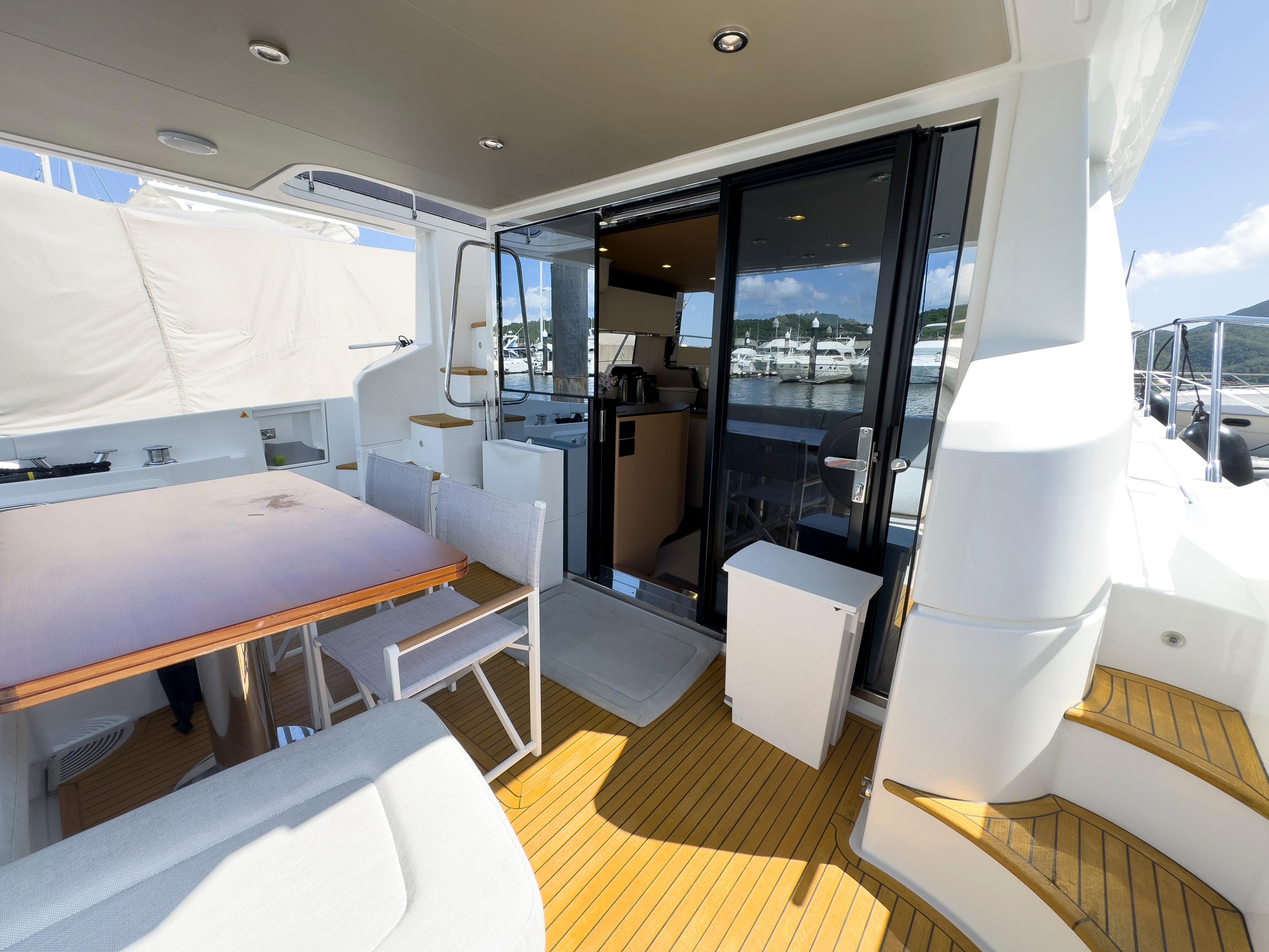 2019 Azimut 55 Flybridge for sale - YachtWorld