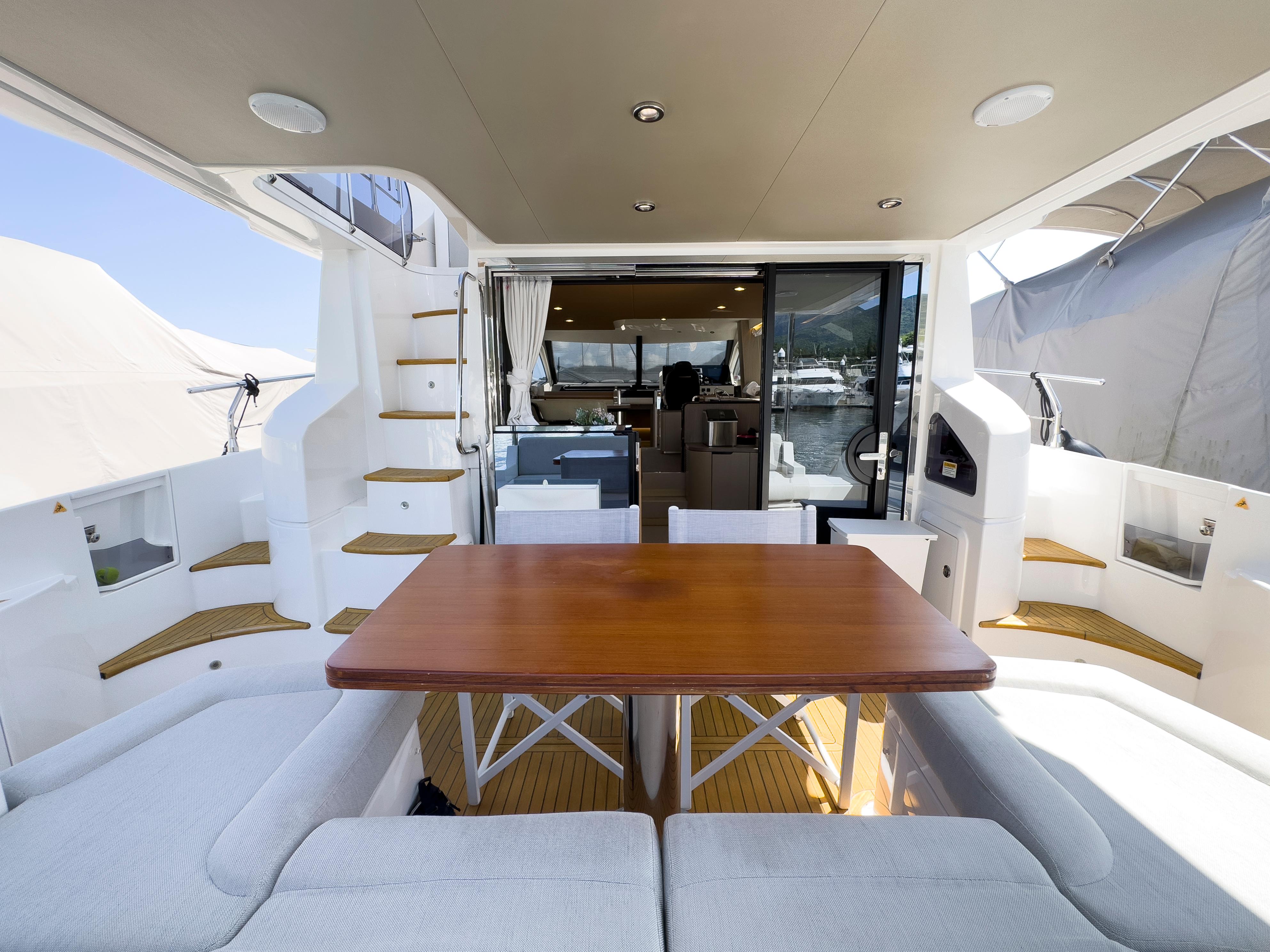 2019 Azimut 55 Flybridge for sale - YachtWorld