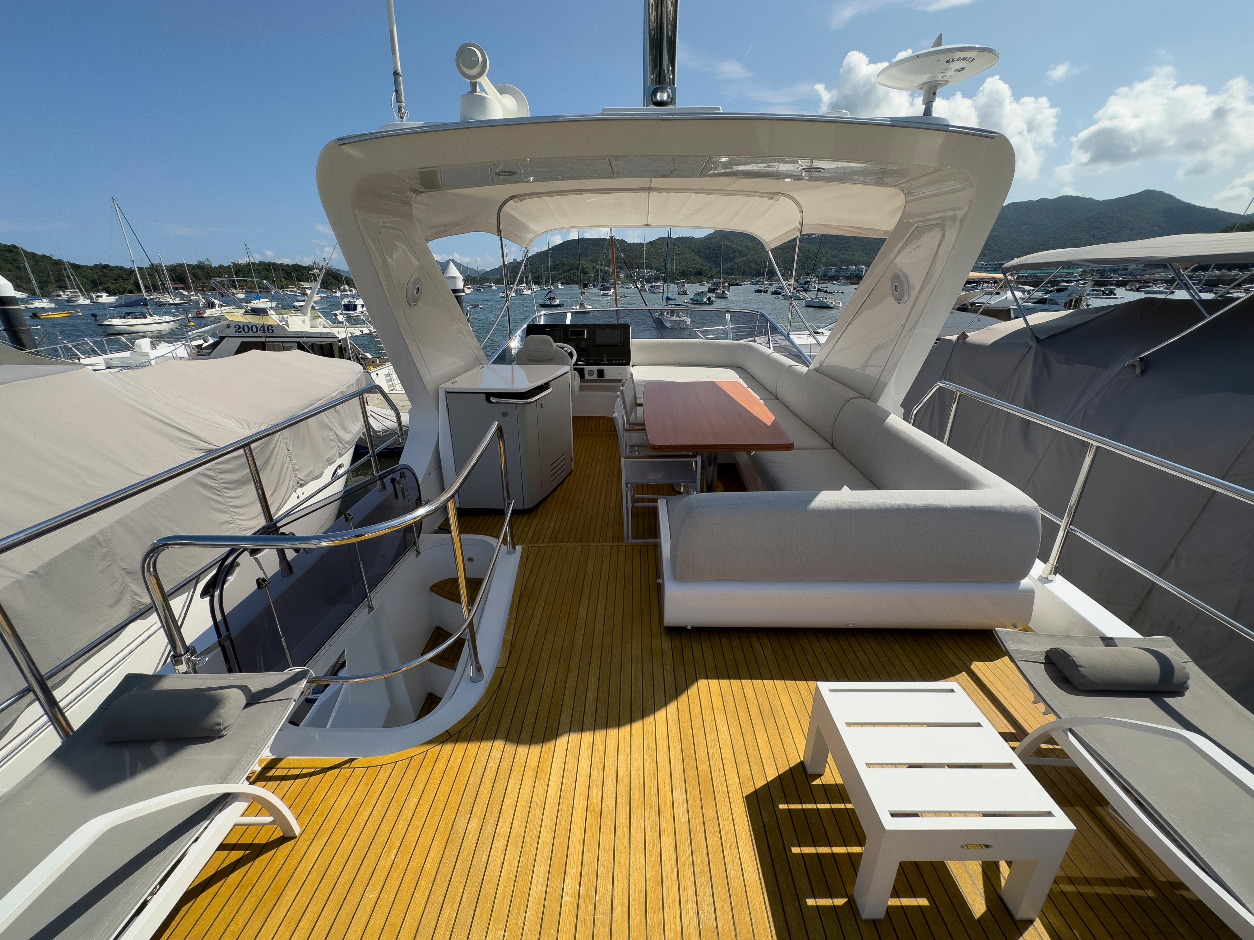 2019 Azimut 55 Flybridge for sale - YachtWorld