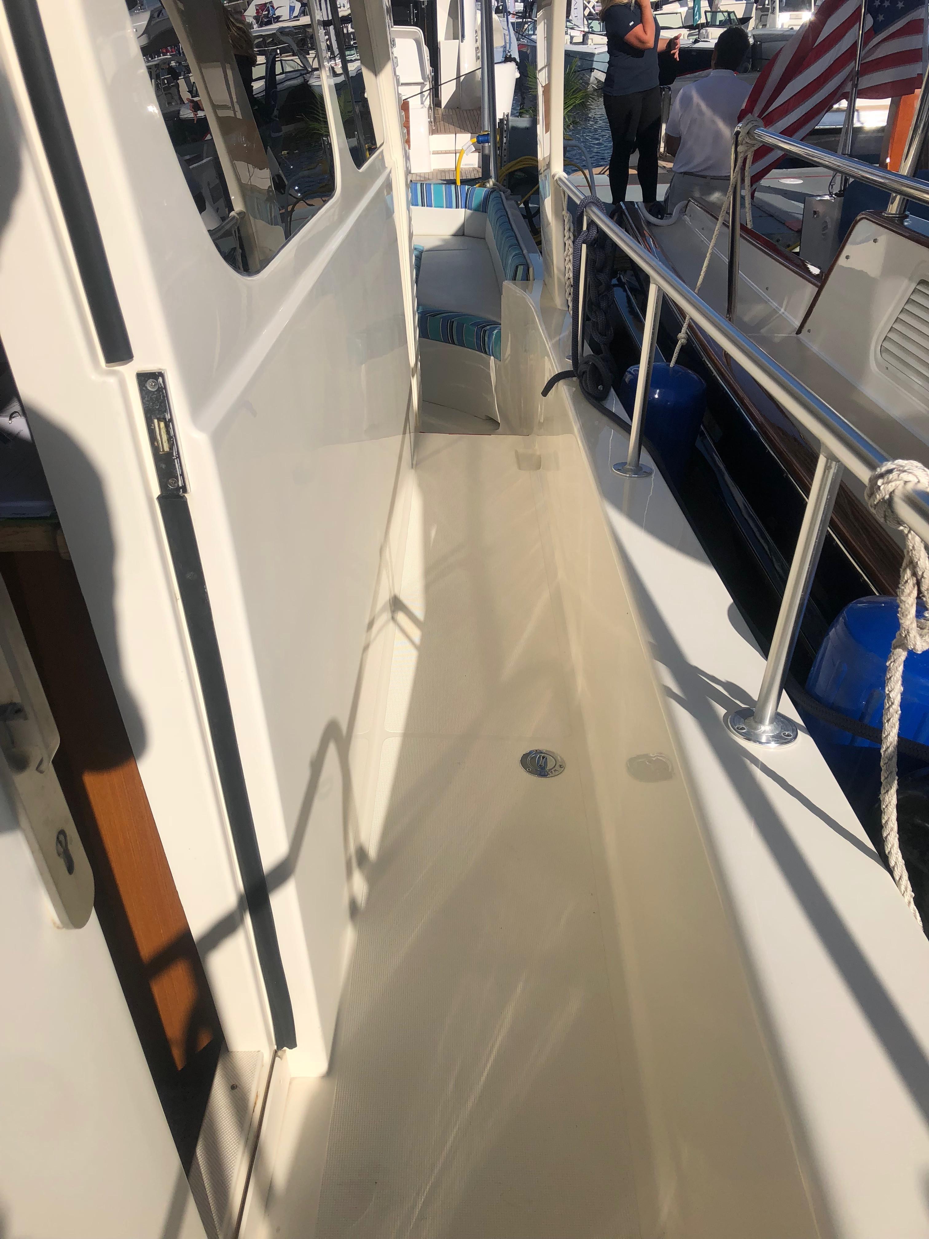 2025 Henriques 42 Cruiser Cruiser for sale - YachtWorld