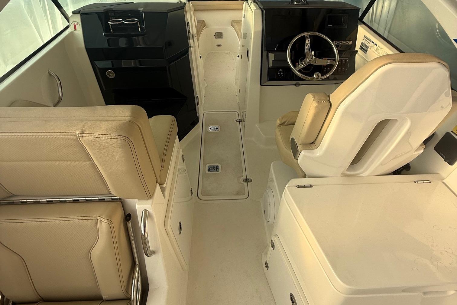 2020 Pursuit DC 235 Dual Console Dual Console for sale - YachtWorld