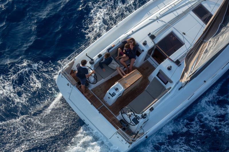 2022 Jeanneau Sun Odyssey 410 Sloop for sale - YachtWorld