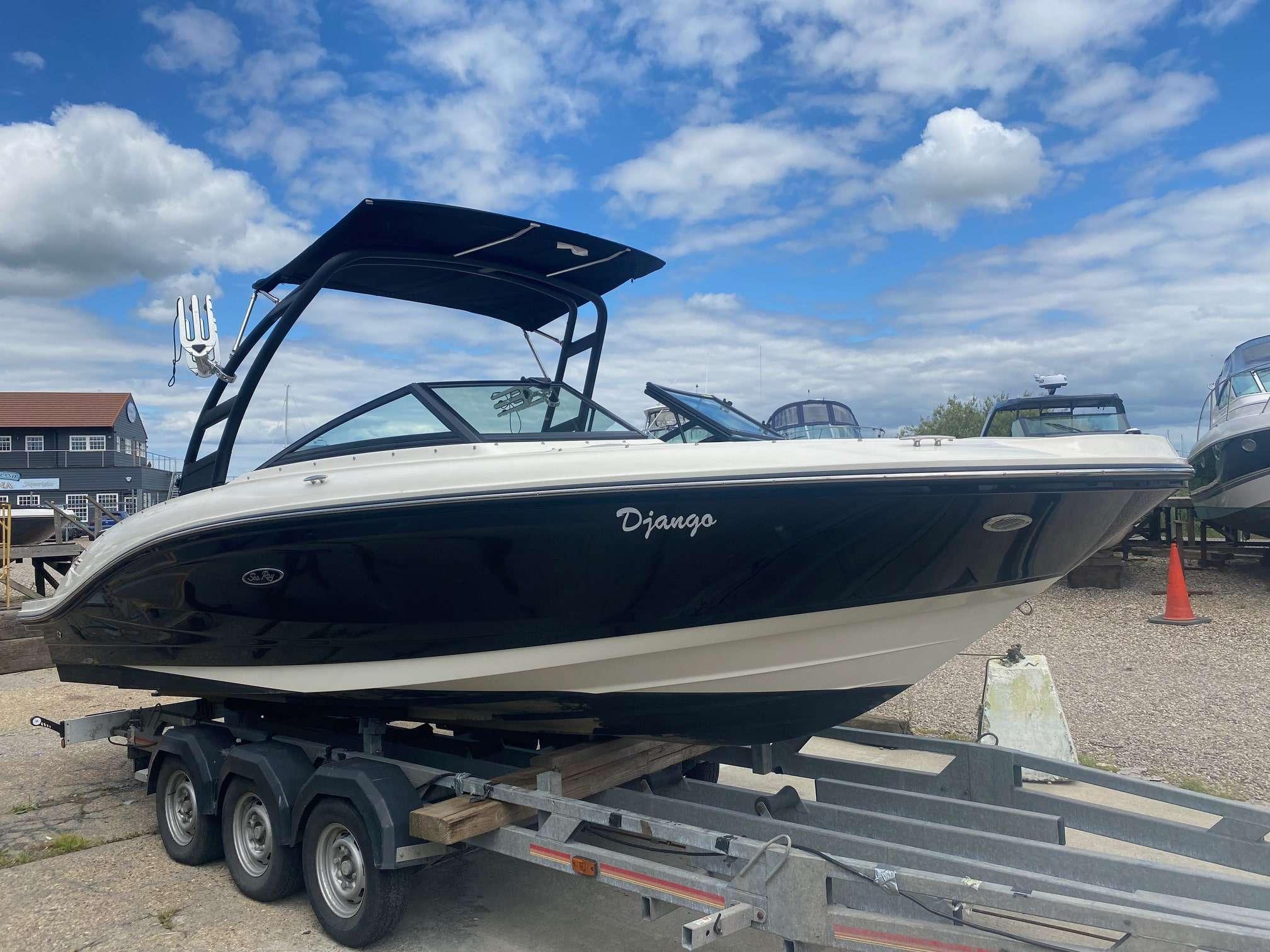 Used 2022 Sea Ray 210 SPXE - Essex | TopBoats
