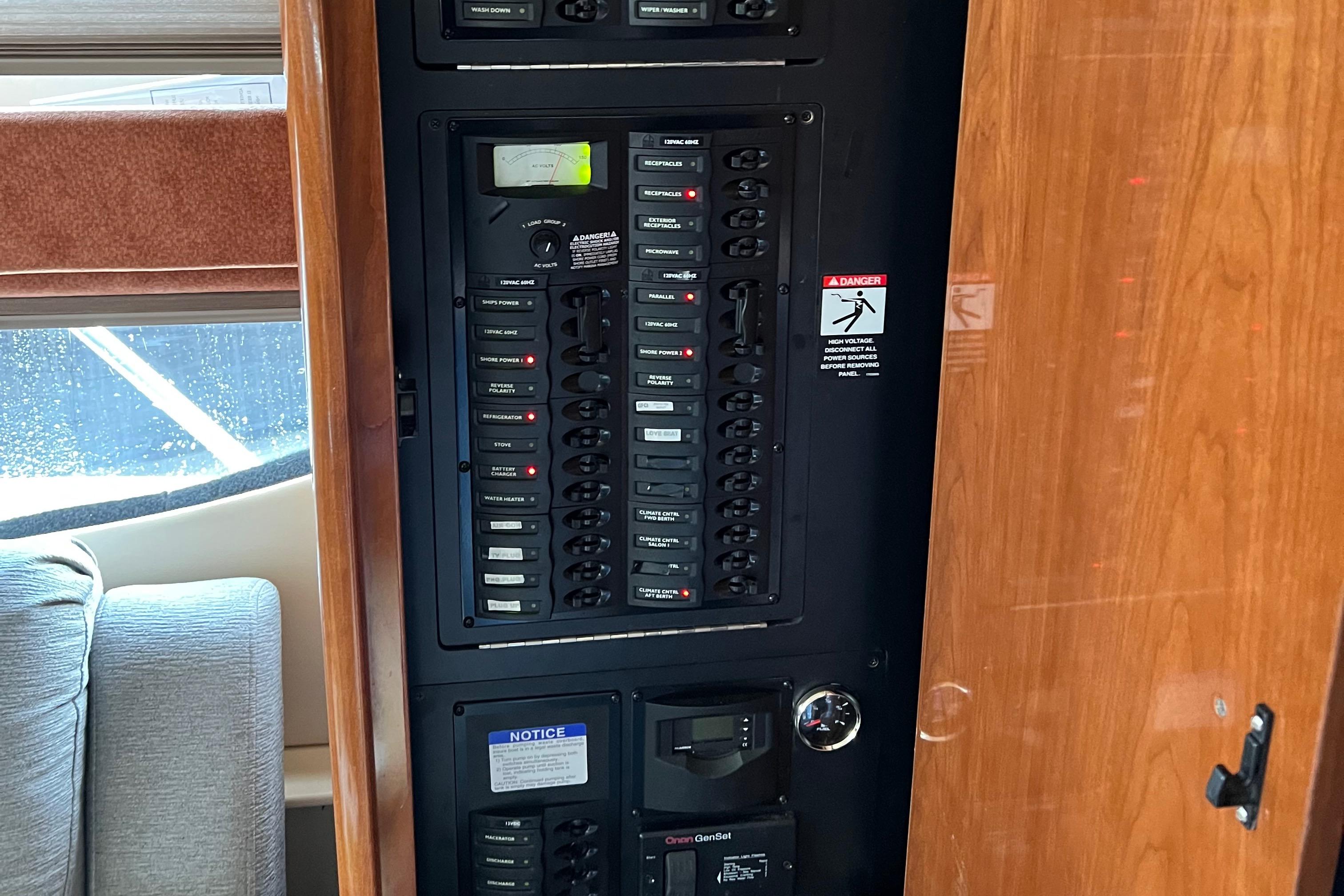 2006 Meridian 341 Sedan Motor Yachts for sale - YachtWorld