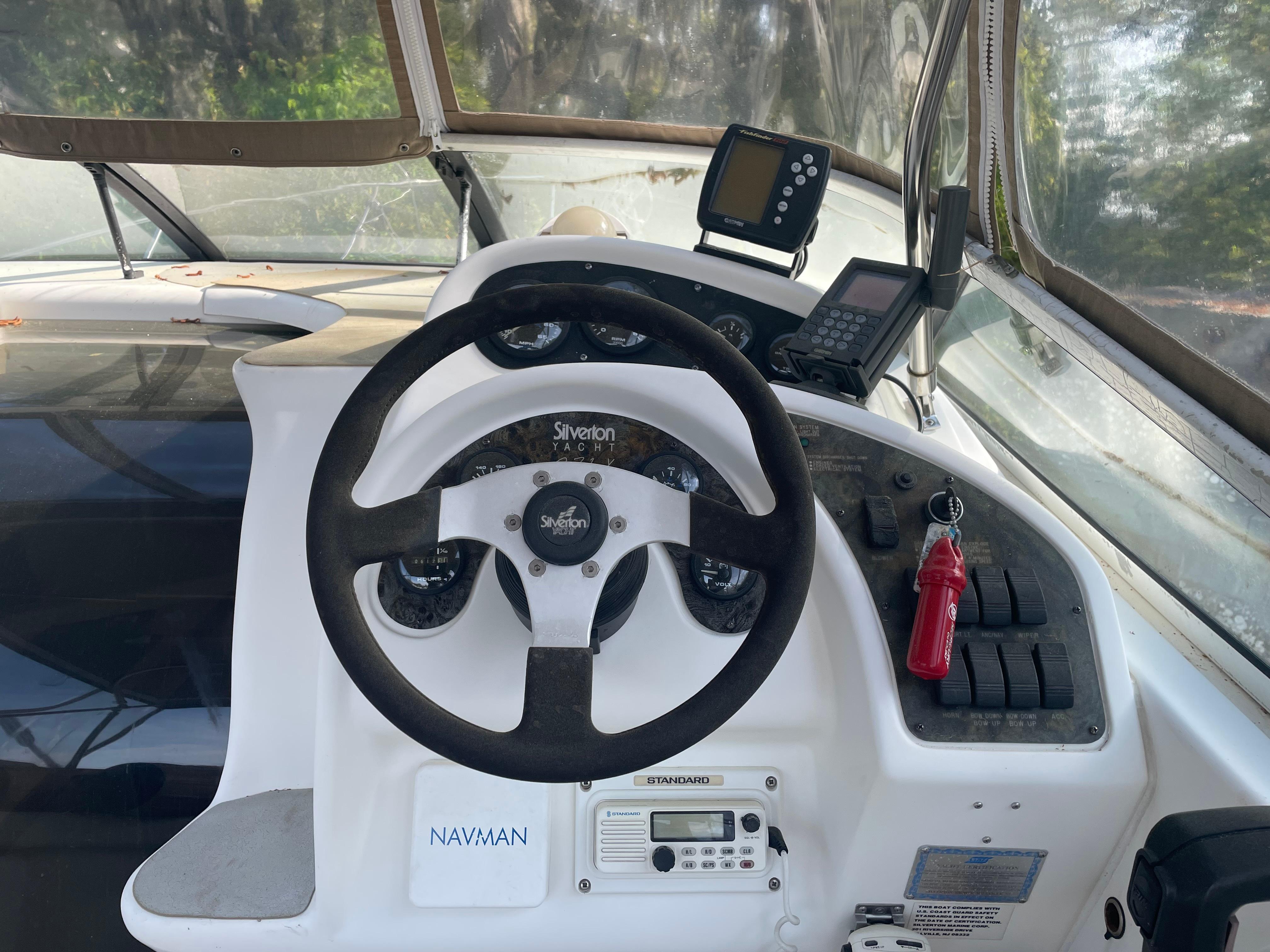 1996 Silverton 271 Express Cruiser for sale - YachtWorld