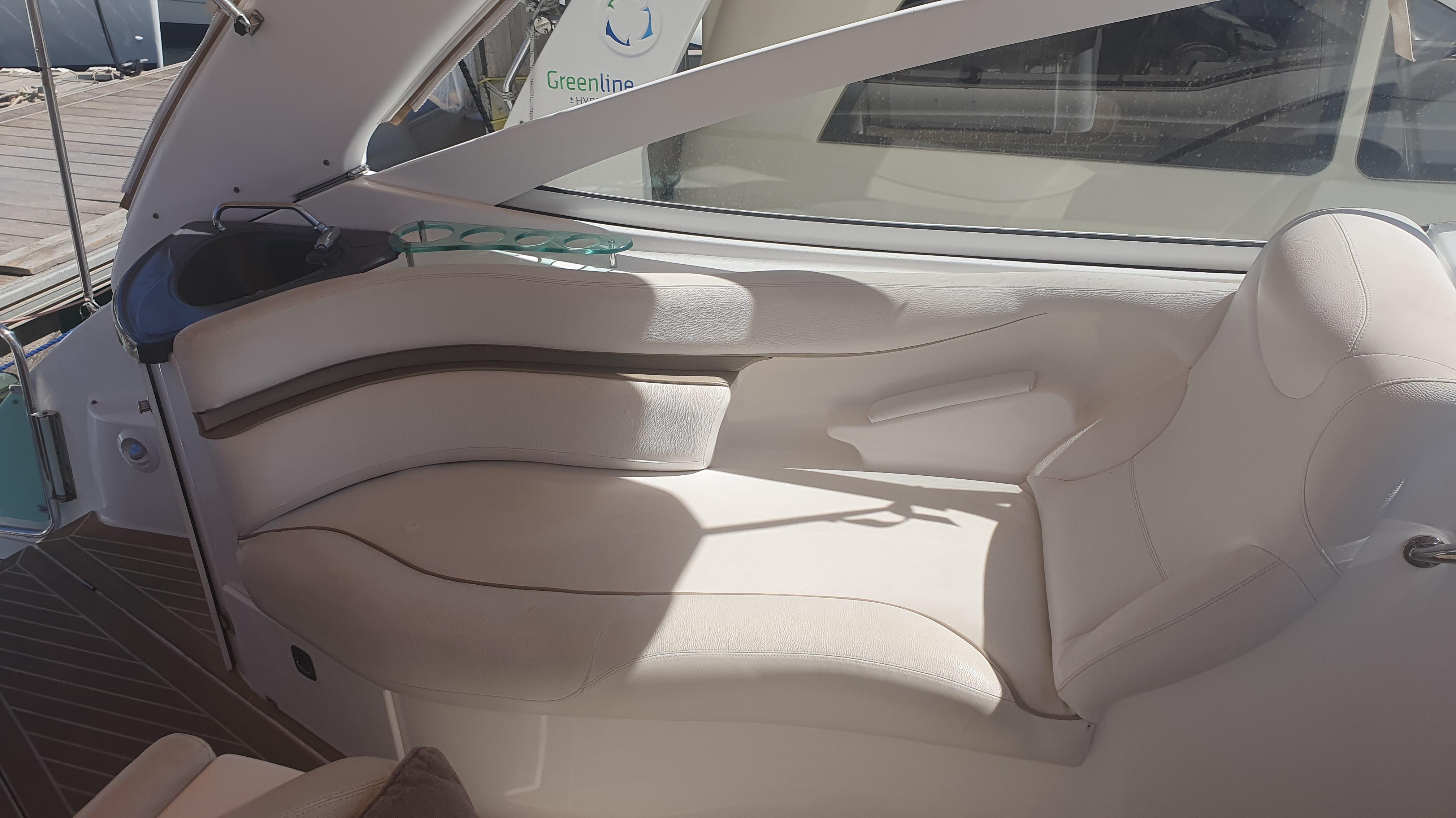 2005 Doral 300 Sc Sports Cruiser for sale - YachtWorld