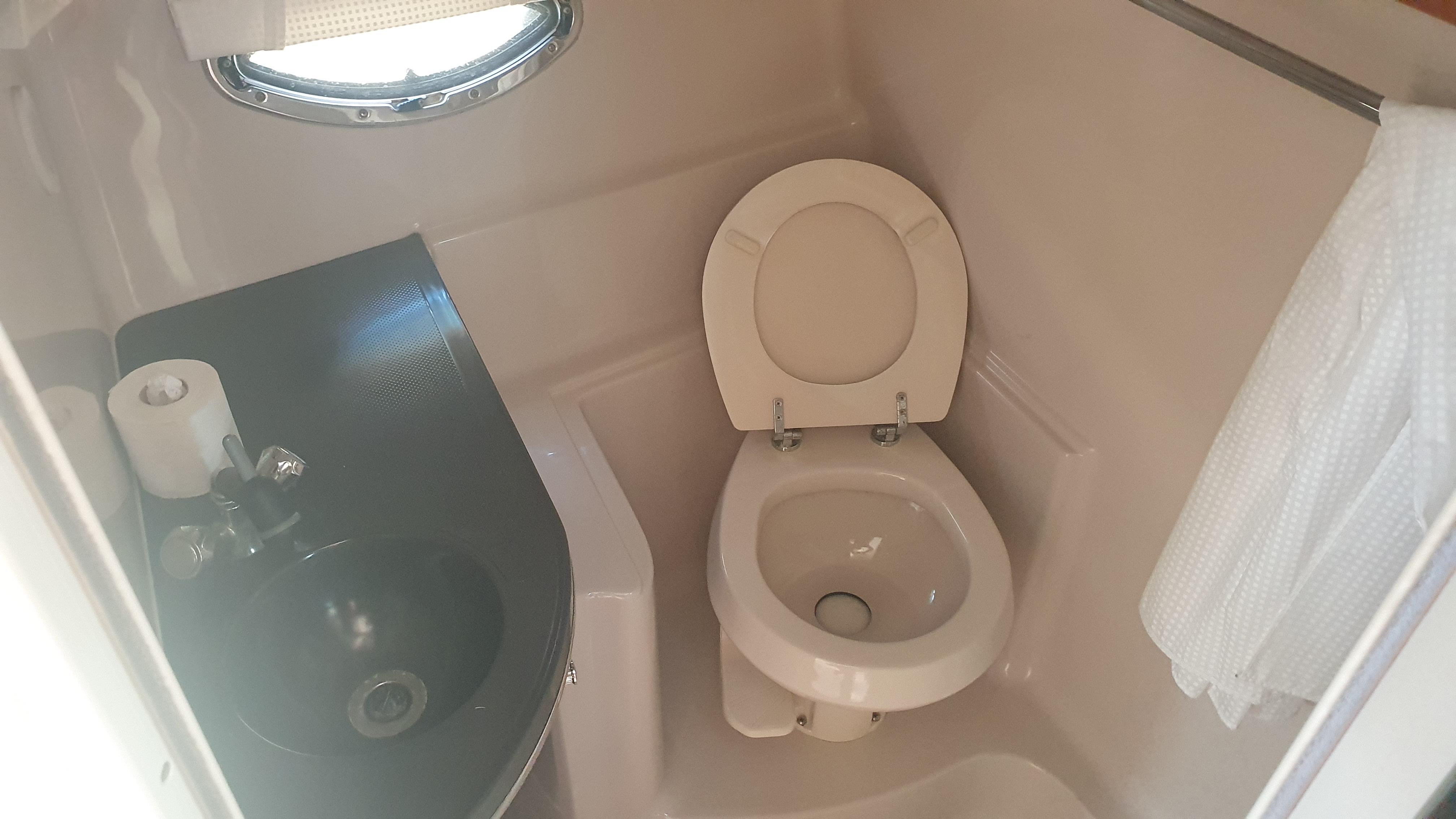 2005 Doral 300 Sc Sports Cruiser for sale - YachtWorld