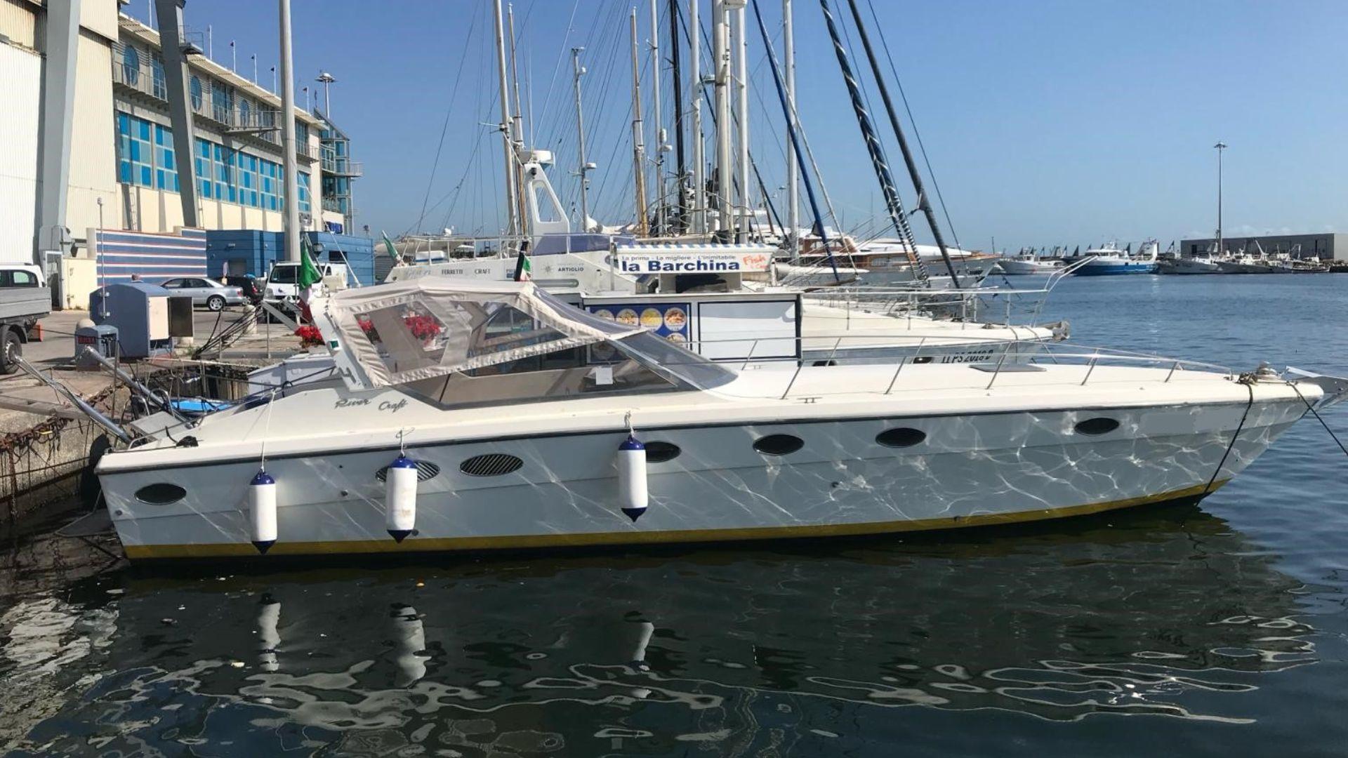 Gari Gariplast River Craft 44 | 1990 | 13m - Lucca | Boatshop24