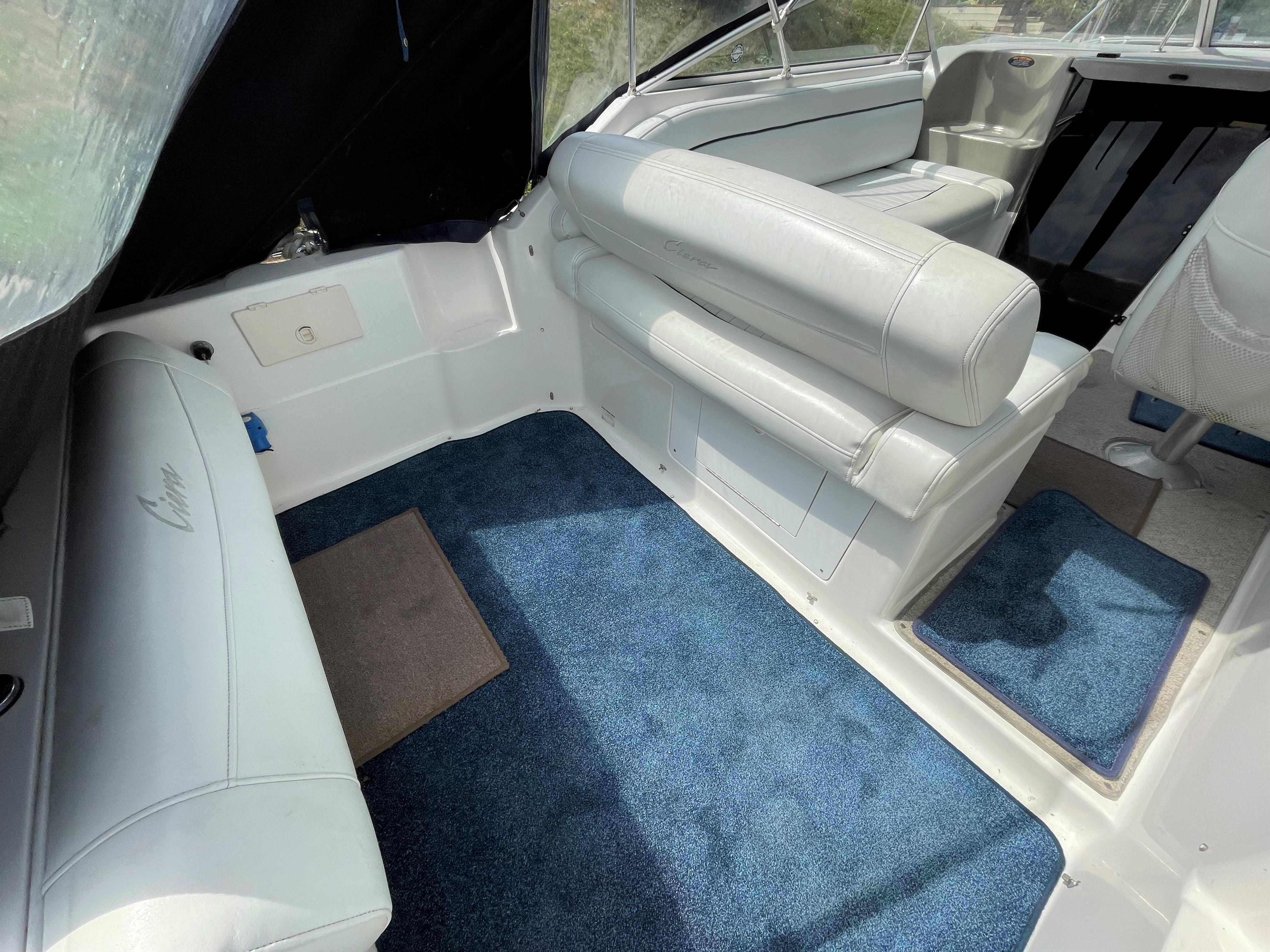 1998 Bayliner 2655 Ciera Sunbridge Sportscruiser til salgs- YachtWorld