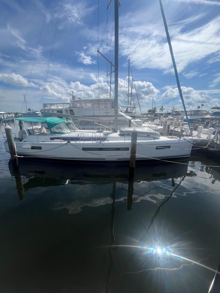 2019 Jeanneau Sun Odyssey 490 Cruiser for sale - YachtWorld