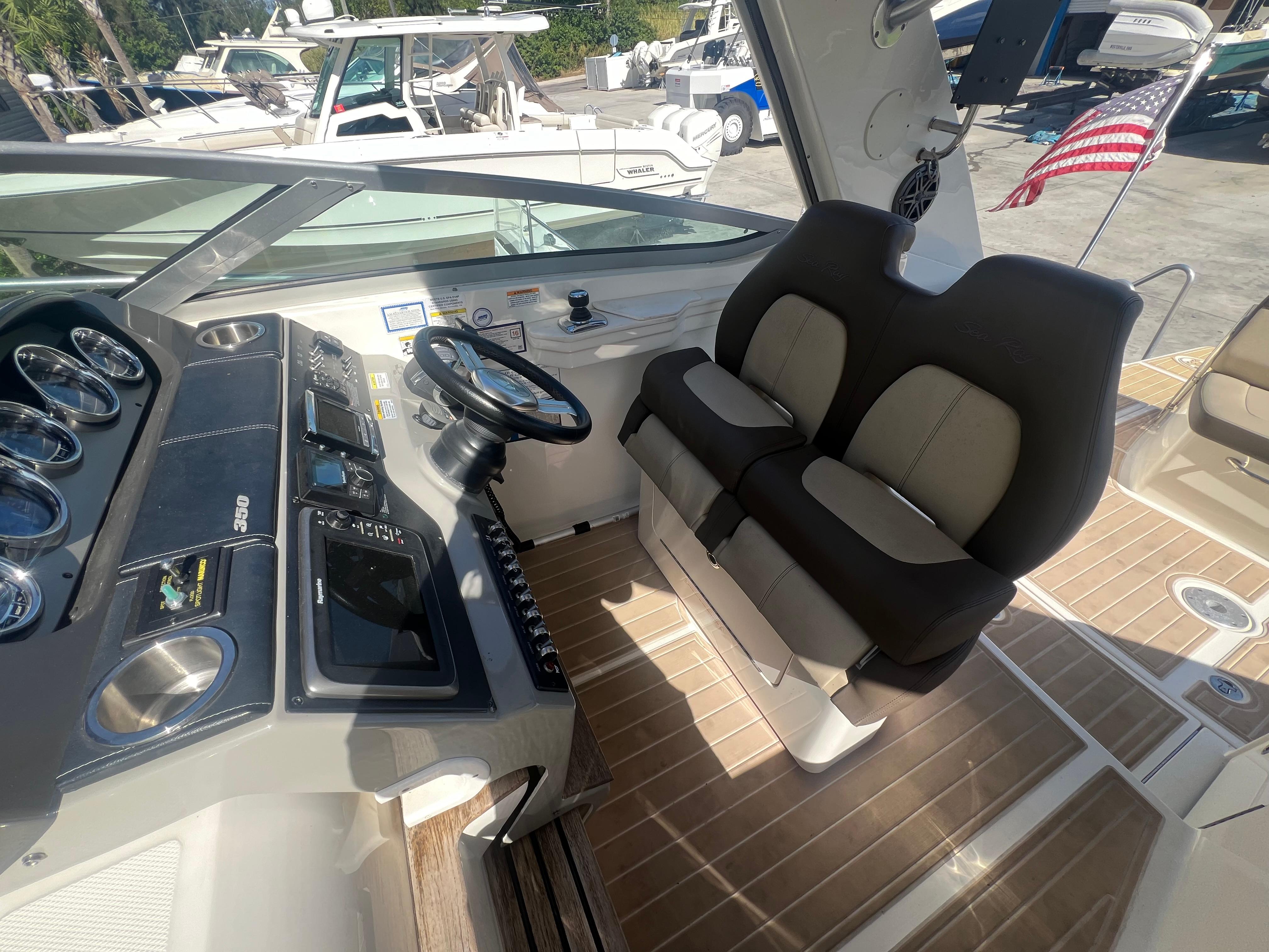 2014 Sea Ray 350 Sundancer Cruiser for sale - YachtWorld