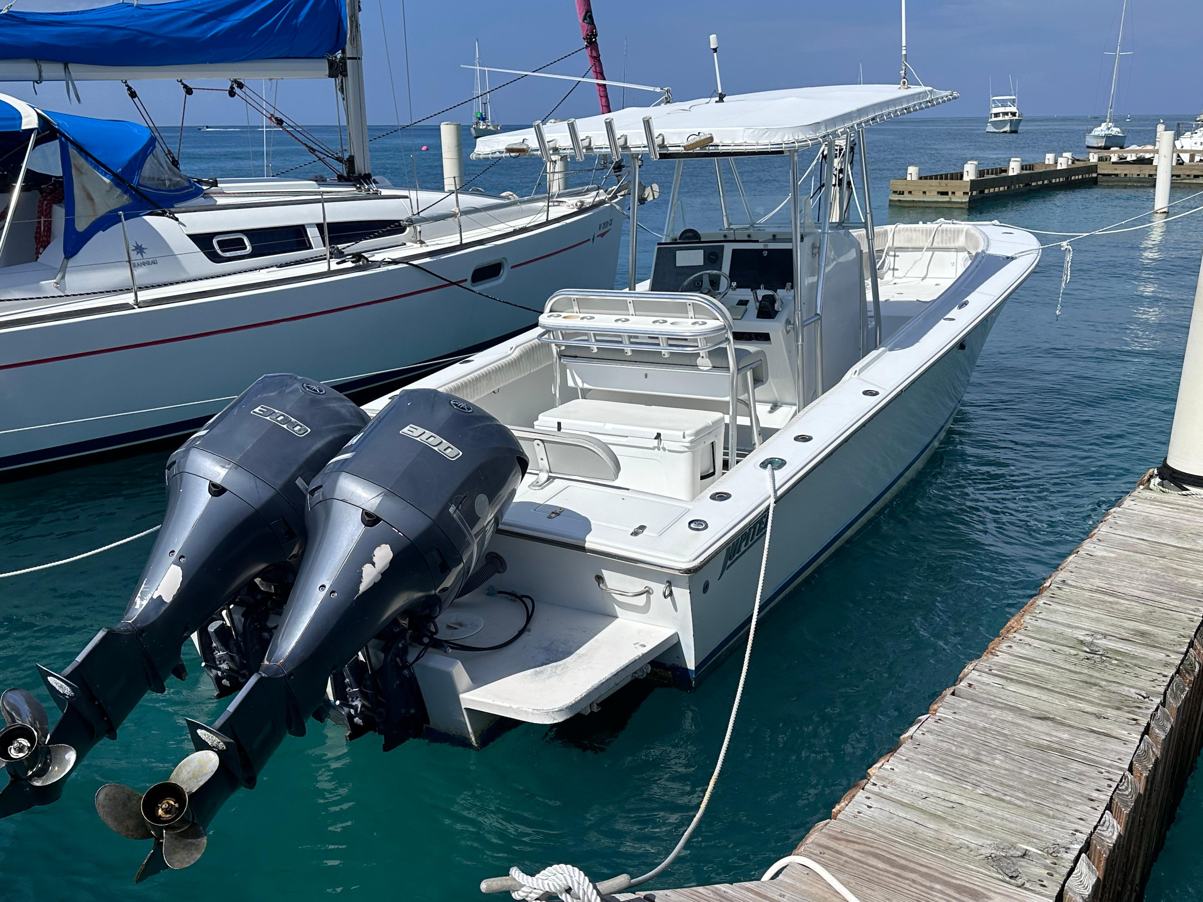 1995 Jupiter 31 Center Console Center Console for sale - YachtWorld