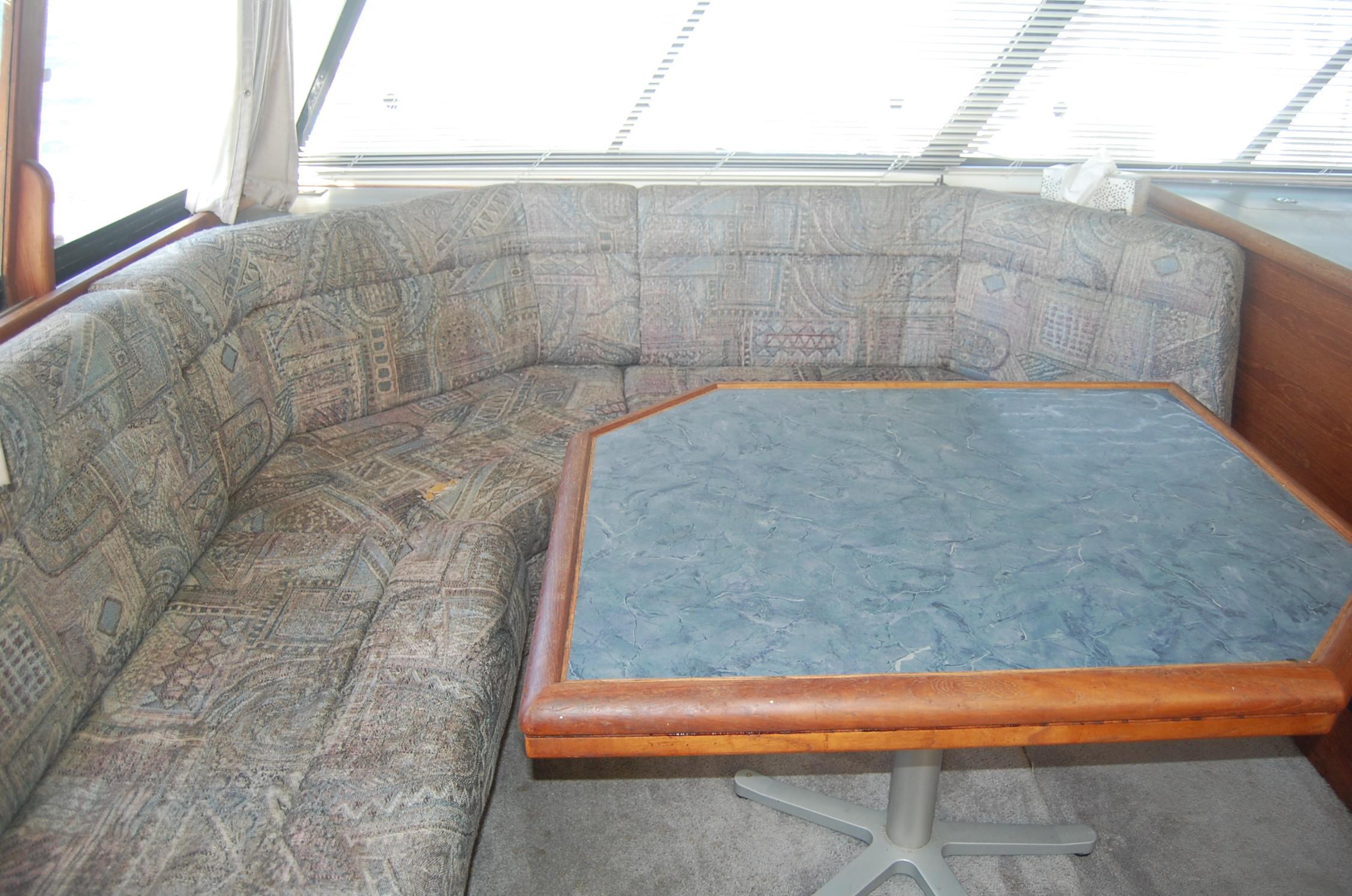 1992 Bayliner 4588 Pilothouse Motoryacht Styrehus til salg- YachtWorld