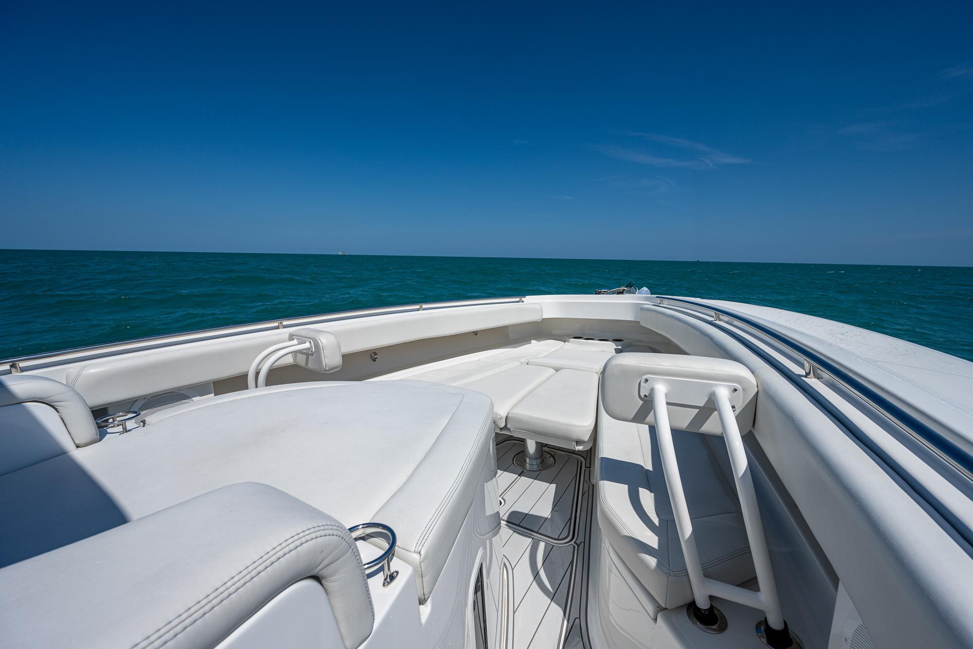 2021 HCB 42 Lujo Center Console for sale - YachtWorld