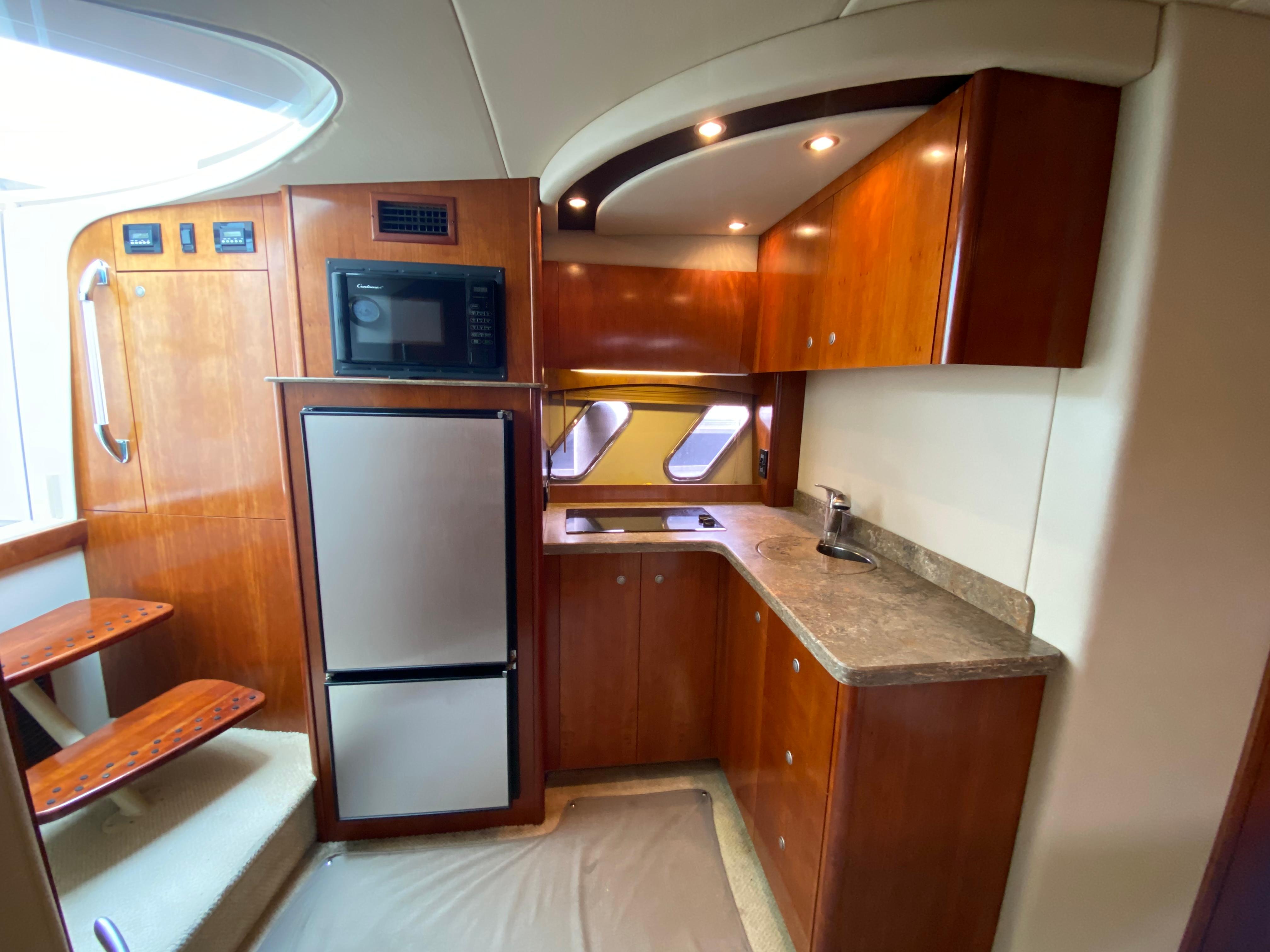 2008 Cruisers 390 Sports Coupe Sports Cruiser for sale - YachtWorld