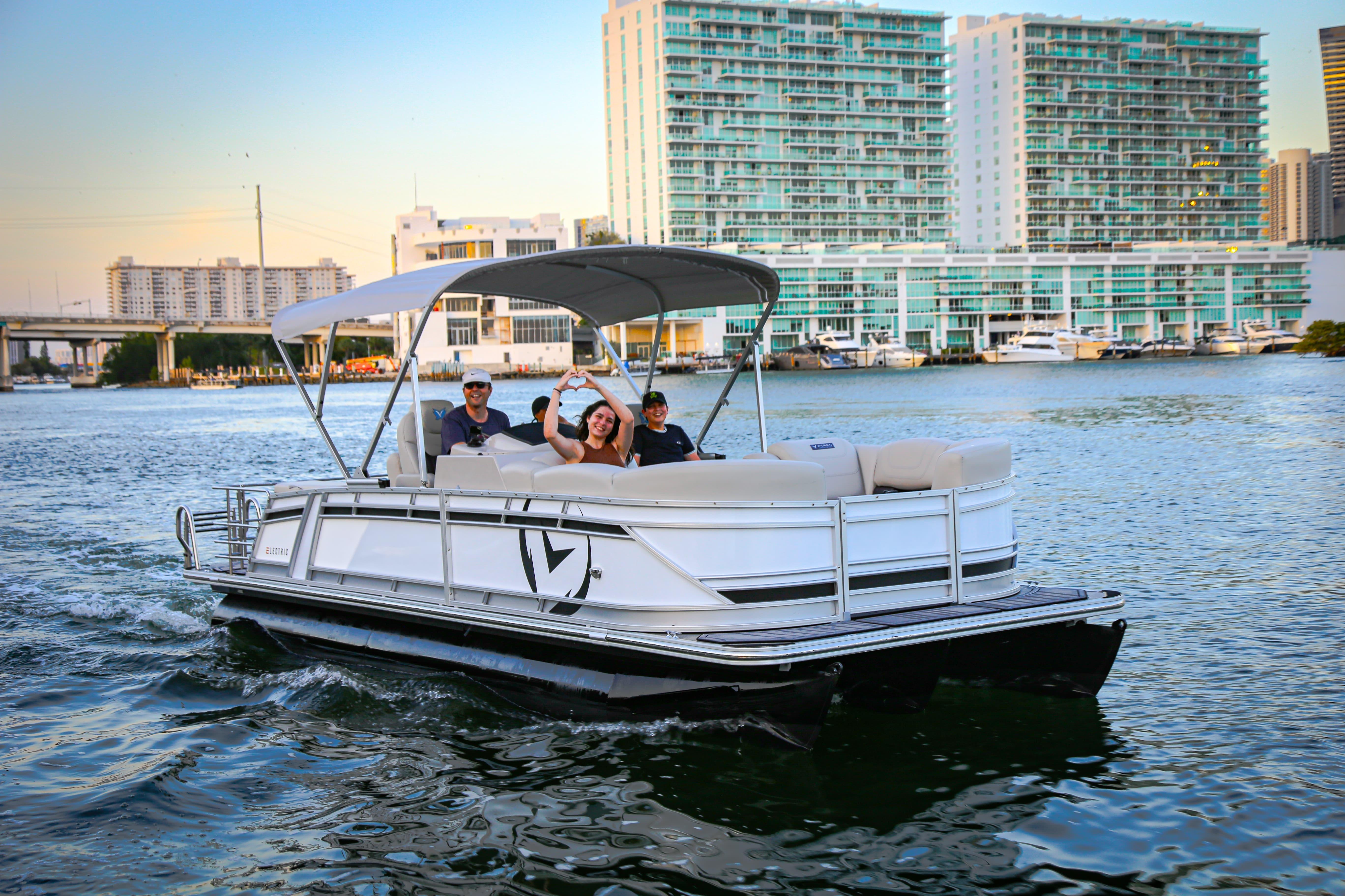 New 2026 Vision Marine Technologies V24 - Florida | TopBoats
