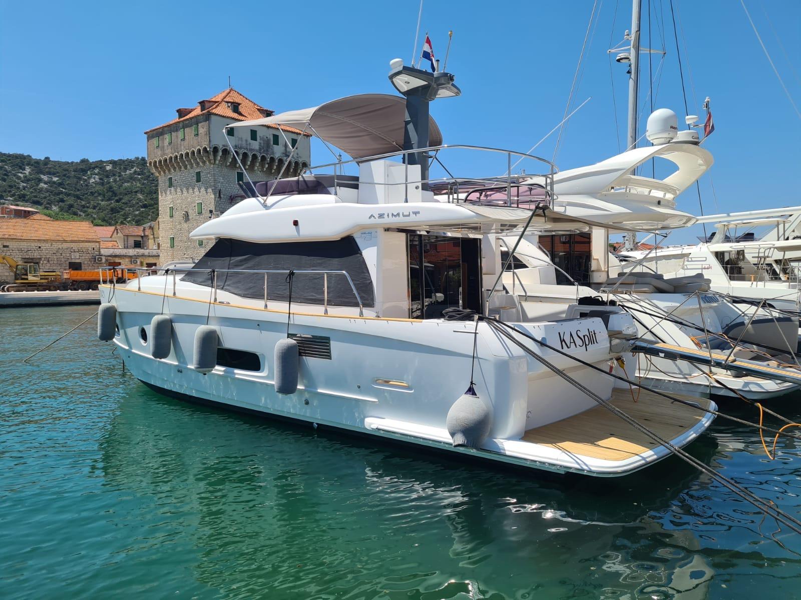 New 2016 Azimut Magellano 43 | TopBoats